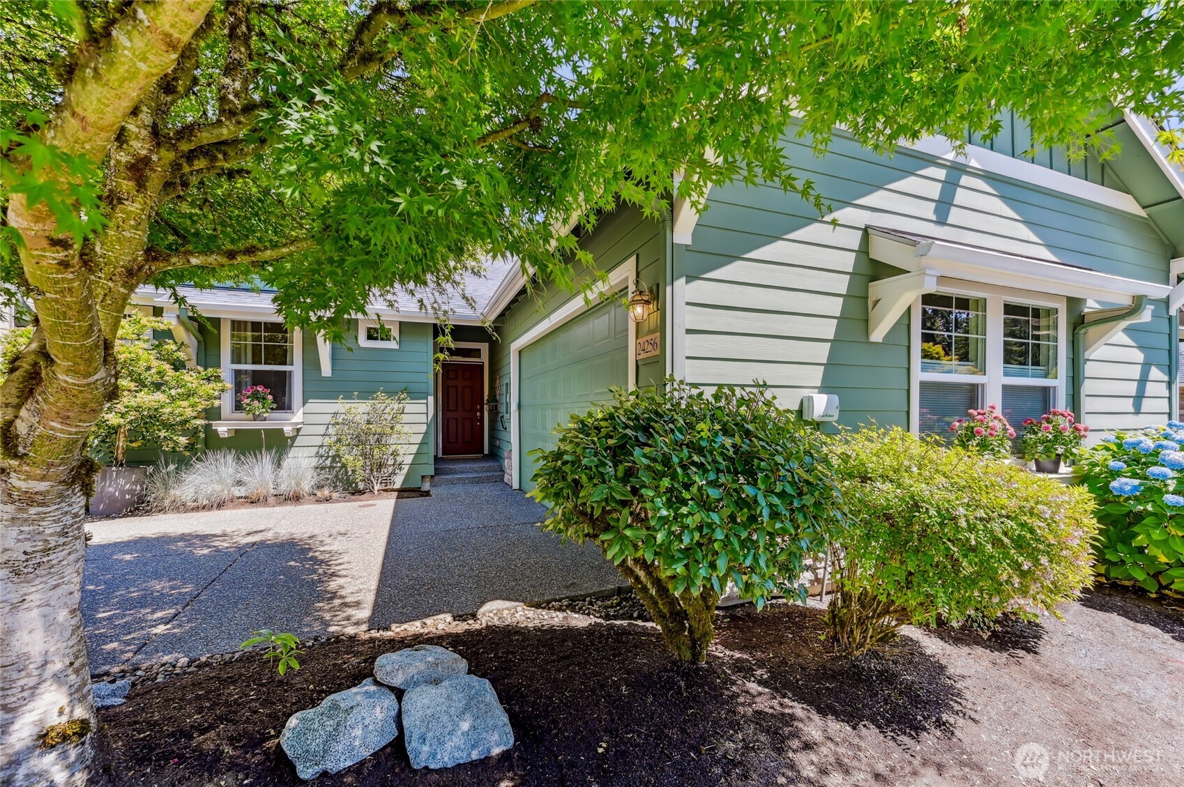 24256 NE Vine Maple Way, Redmond, WA 98053 - MLS 2409347 - Coldwell Banker