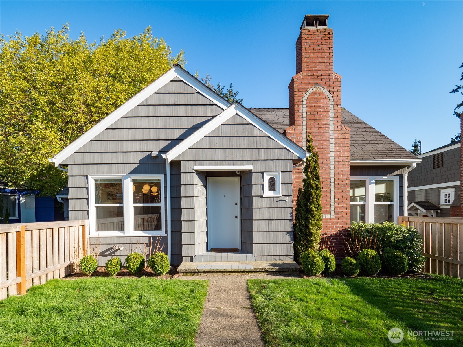 9716 Dayton Ave N, Seattle, WA 98103 - MLS 2470071 - Coldwell Banker