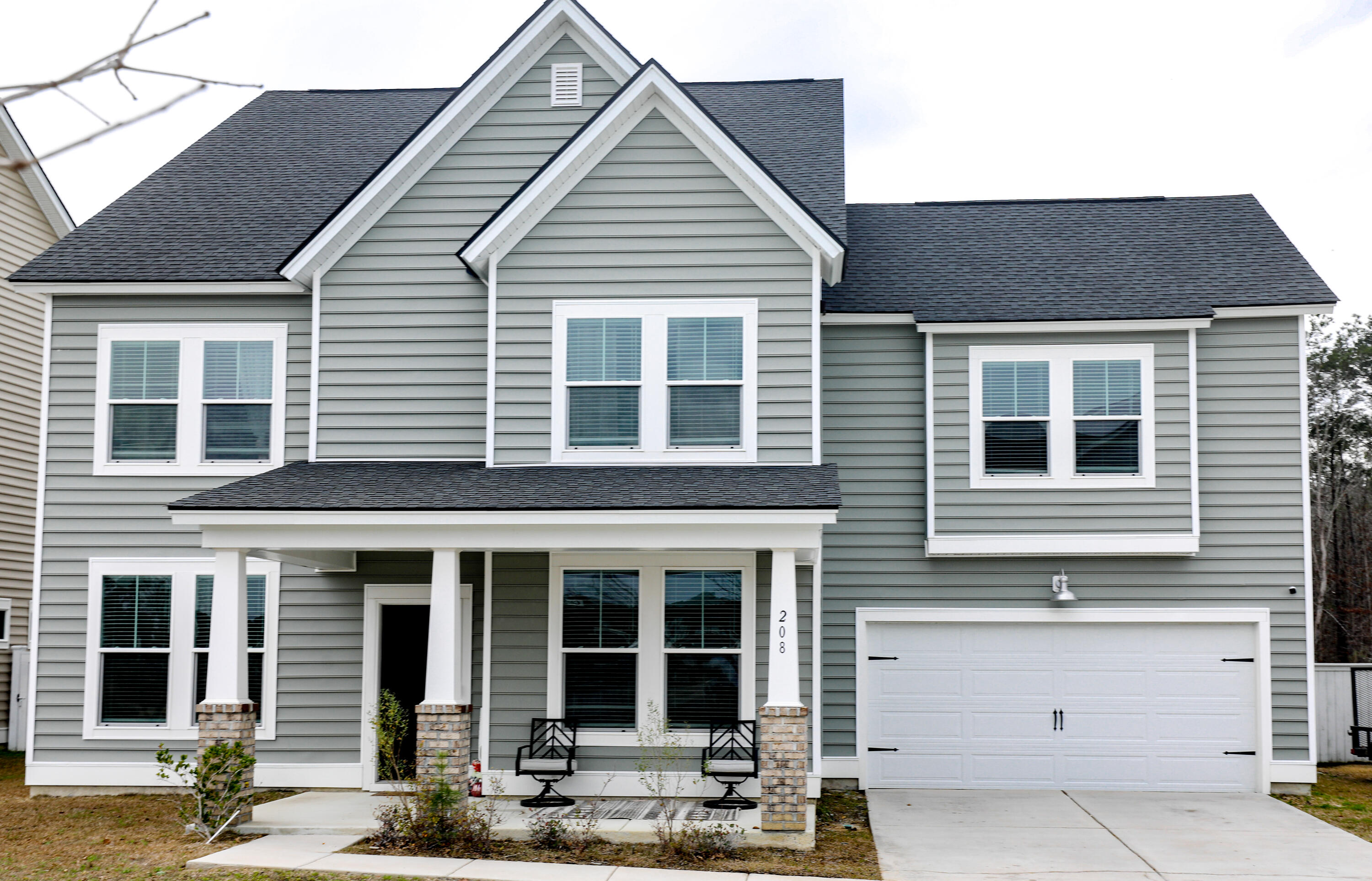 208 Garden Lily Ln, Summerville, SC 29485 - MLS 26006160 - Coldwell Banker