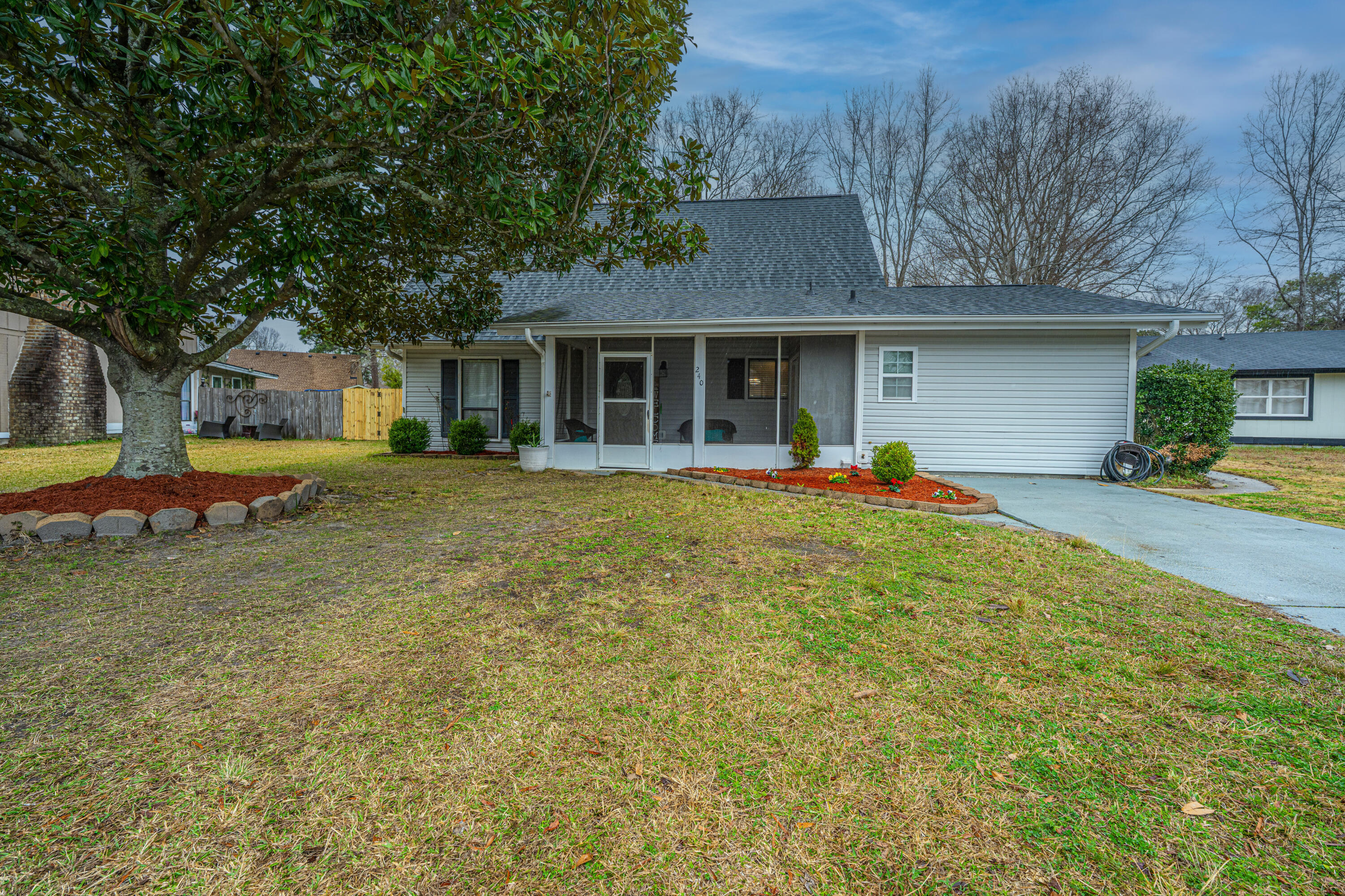 240 Horseshoe Dr, Goose Creek, SC 29445 - MLS 25004563 - Coldwell Banker