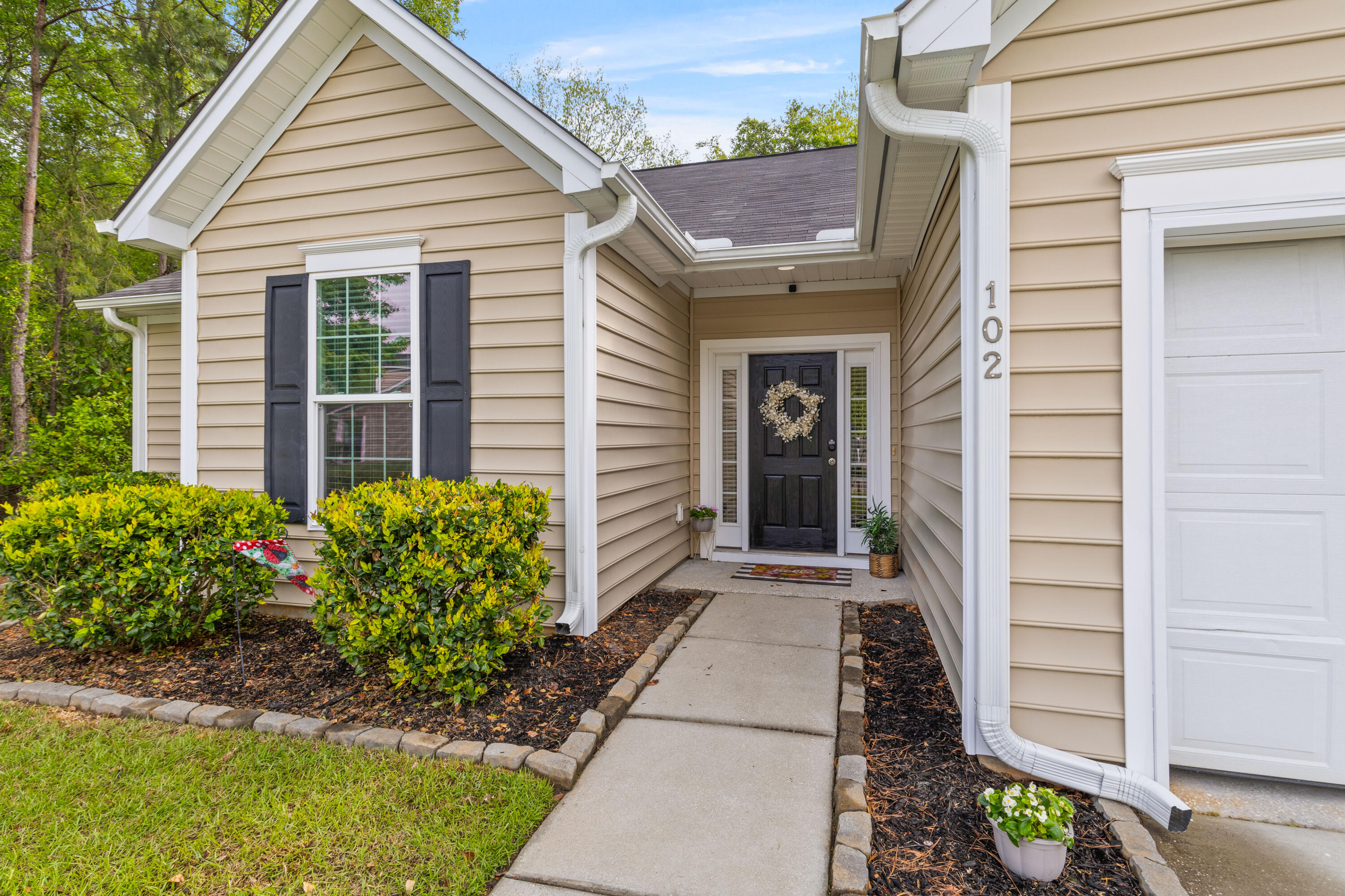 102 Vango Dr, Goose Creek, SC 29445 - MLS 25010132 - Coldwell Banker