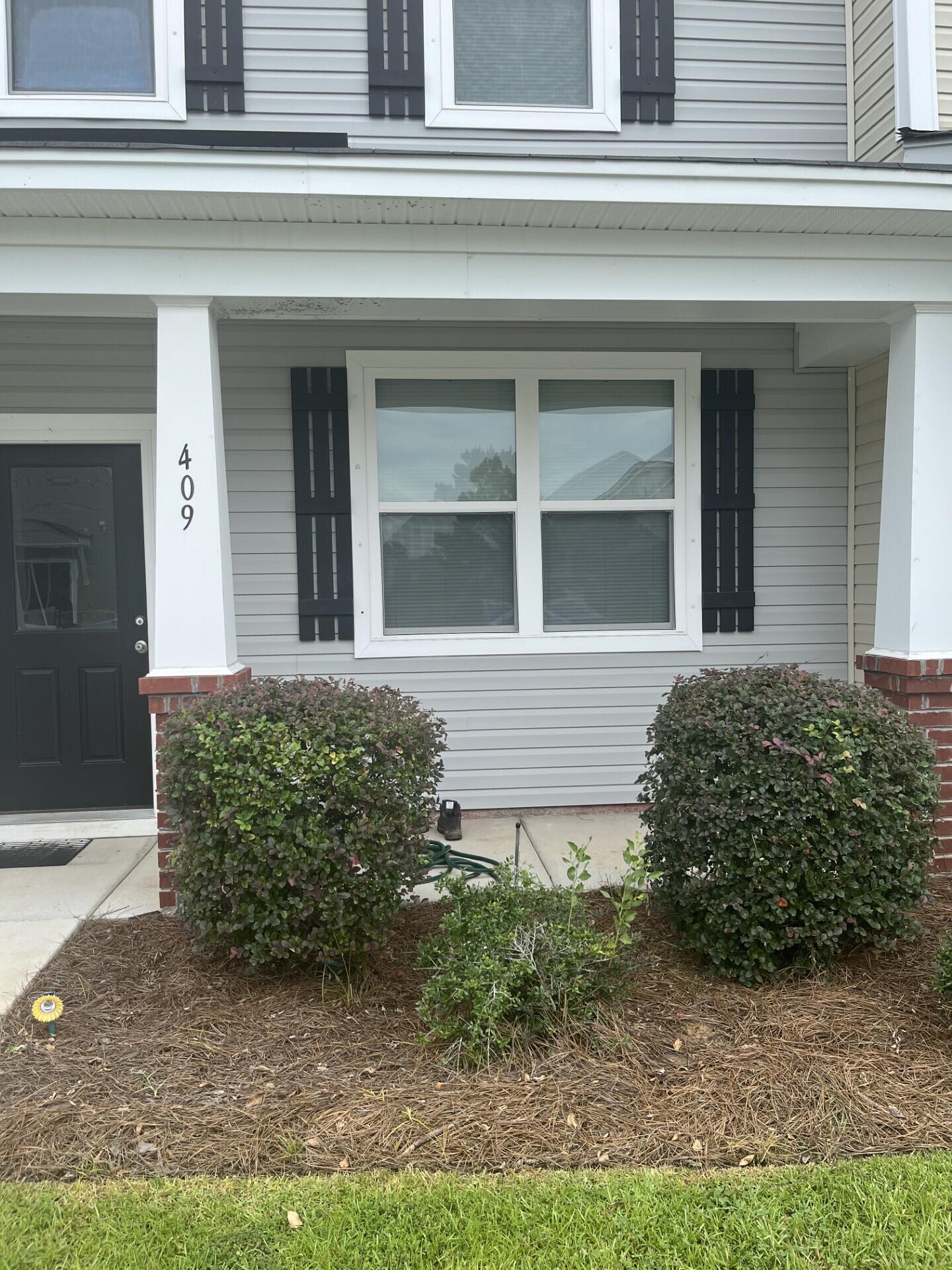 409 Flyway Rd, Goose Creek, SC 29445 - MLS 25021423 - Coldwell Banker