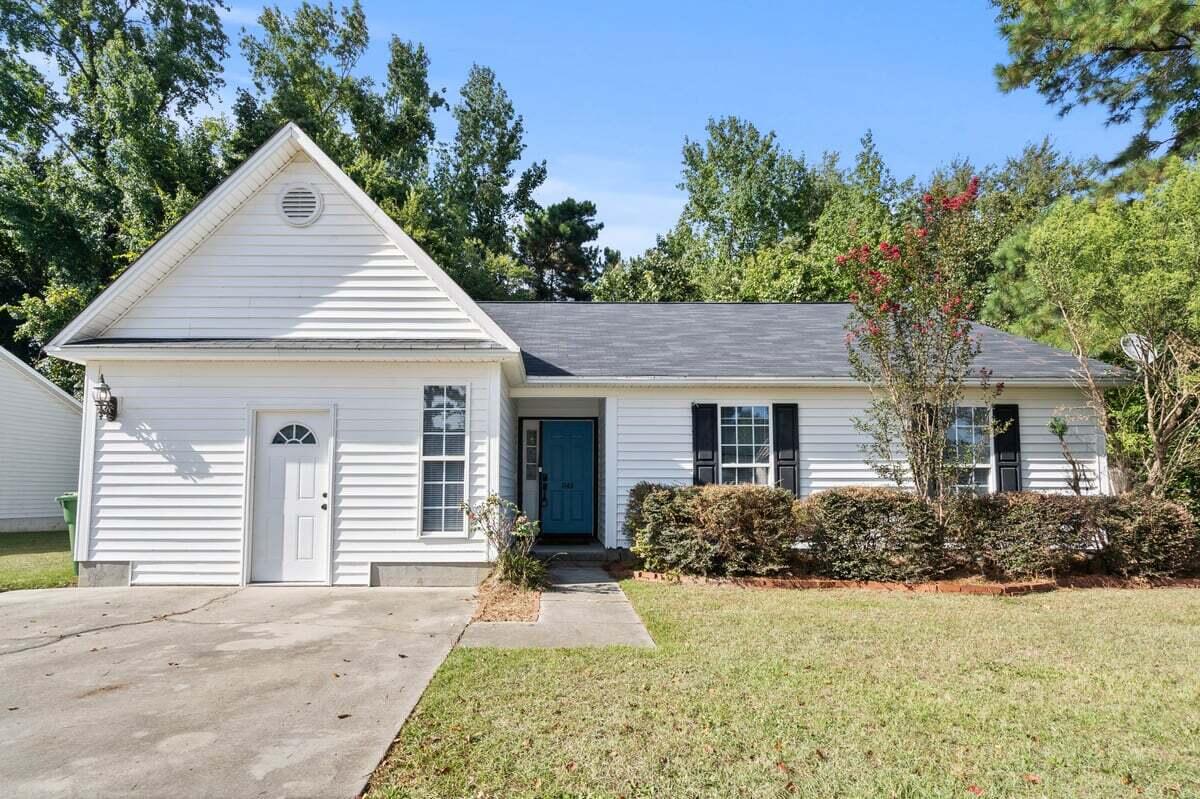 1145 Hannah Dr, Florence, SC 29505 - MLS 25025093 - Coldwell Banker
