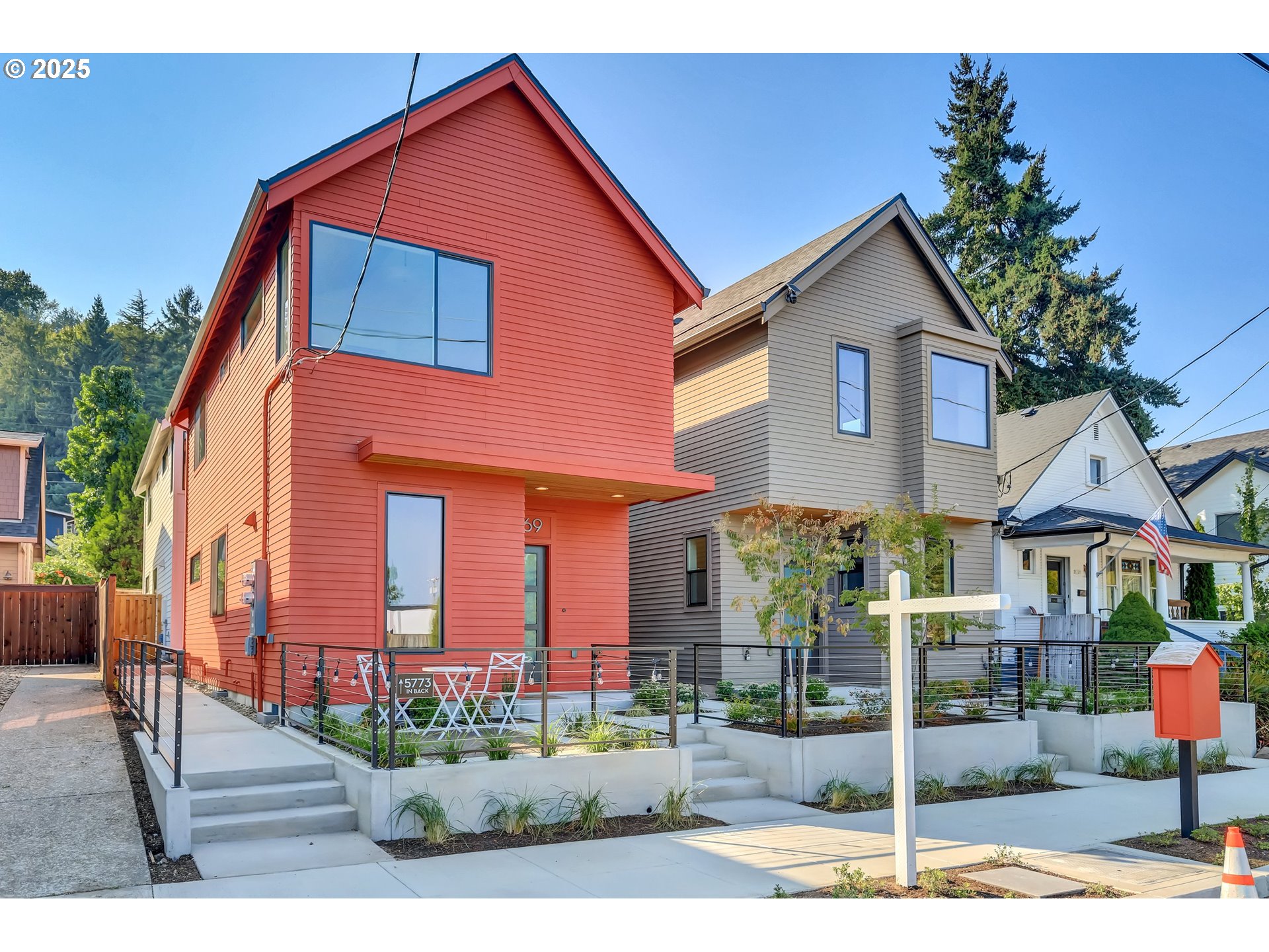 5769 S Kelly Ave, Portland, OR 97239 - MLS 388373427 - Coldwell Banker