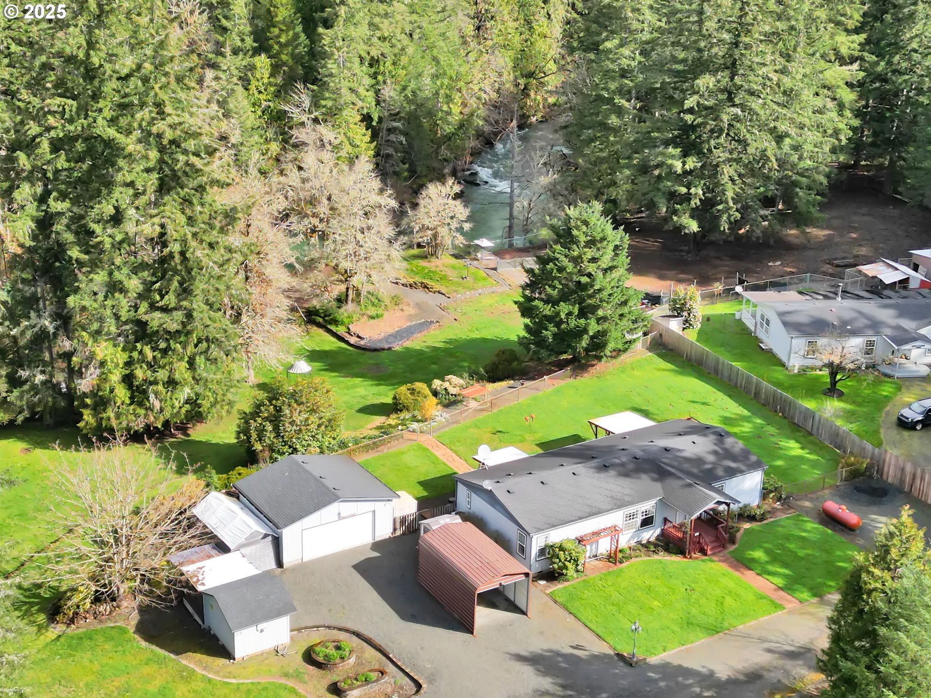 38431 Row River Rd, Dorena, OR 97434 - MLS 406383575 - Coldwell Banker