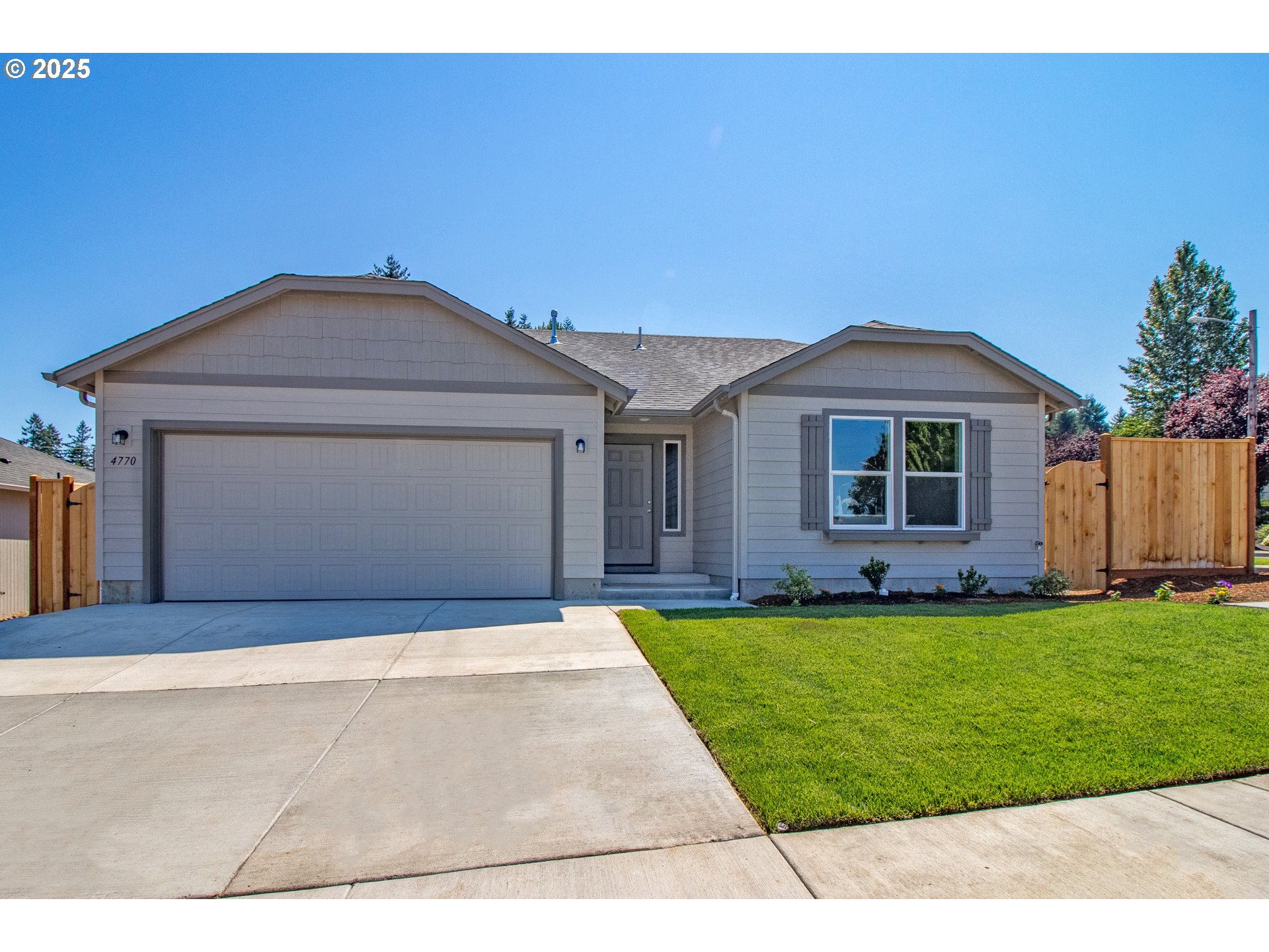 5242 Cedar View Dr, Springfield, OR 97478 - MLS 714795765 - Coldwell Banker