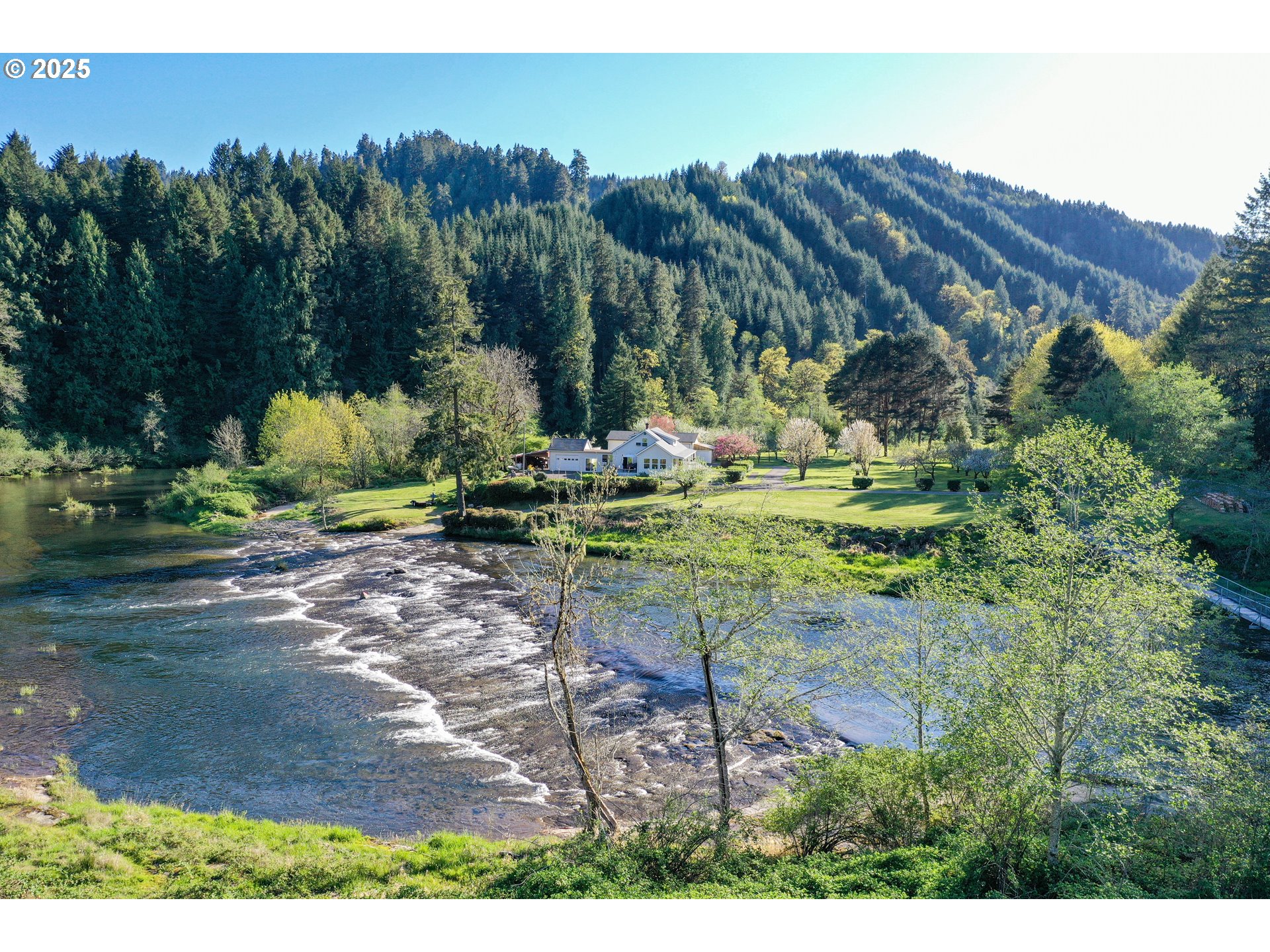 27277 Lower Smith River Rd, Reedsport, OR 97467 - MLS 720292268 ...