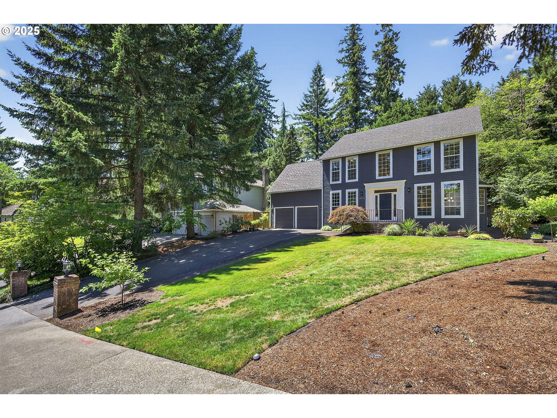 10939 SW 29th Ct, Portland, OR 97219 - MLS 145059819 - Coldwell Banker