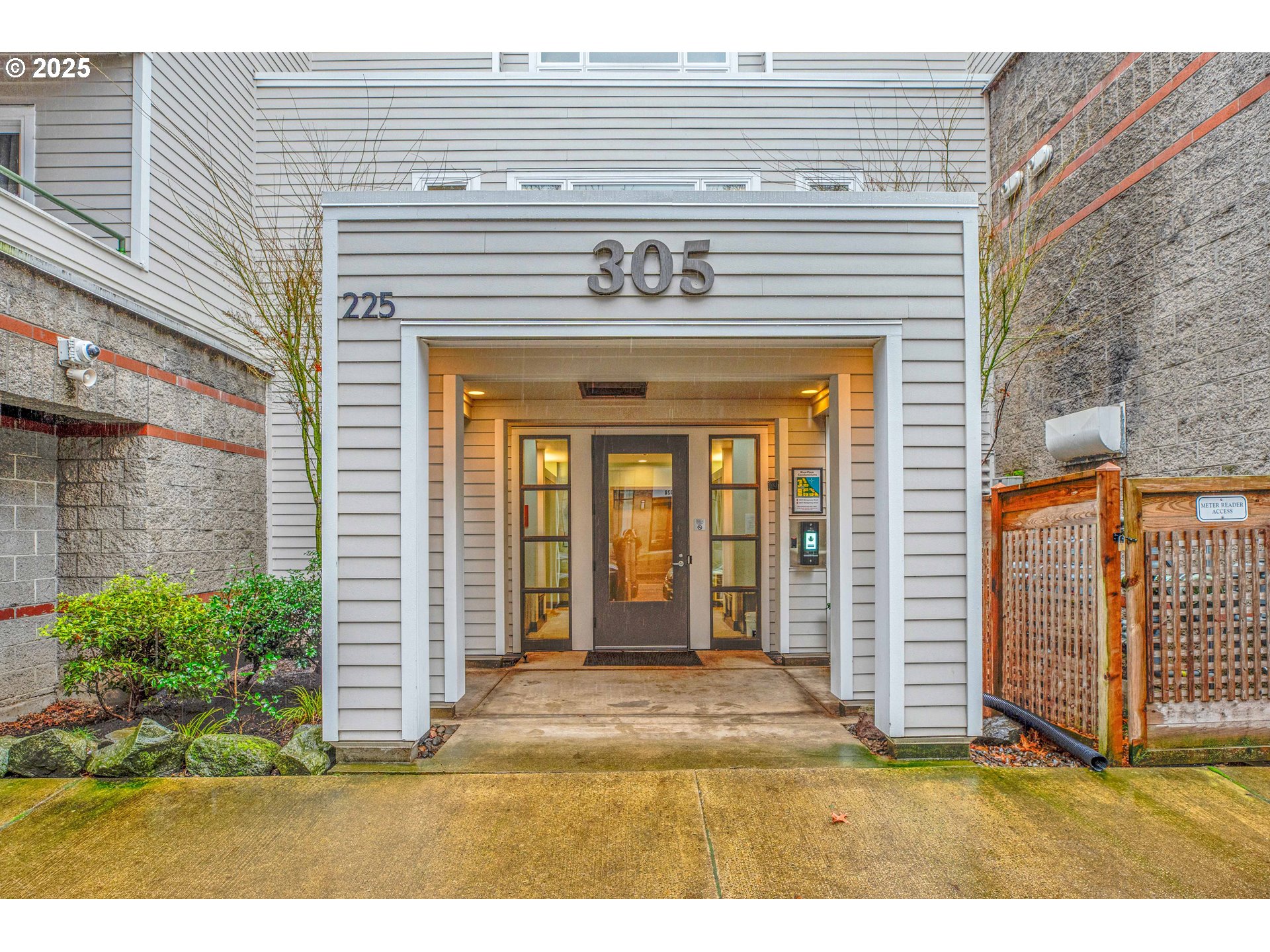 305 S Montgomery St #306, Portland, OR 97201 - MLS 240702170 - Coldwell ...