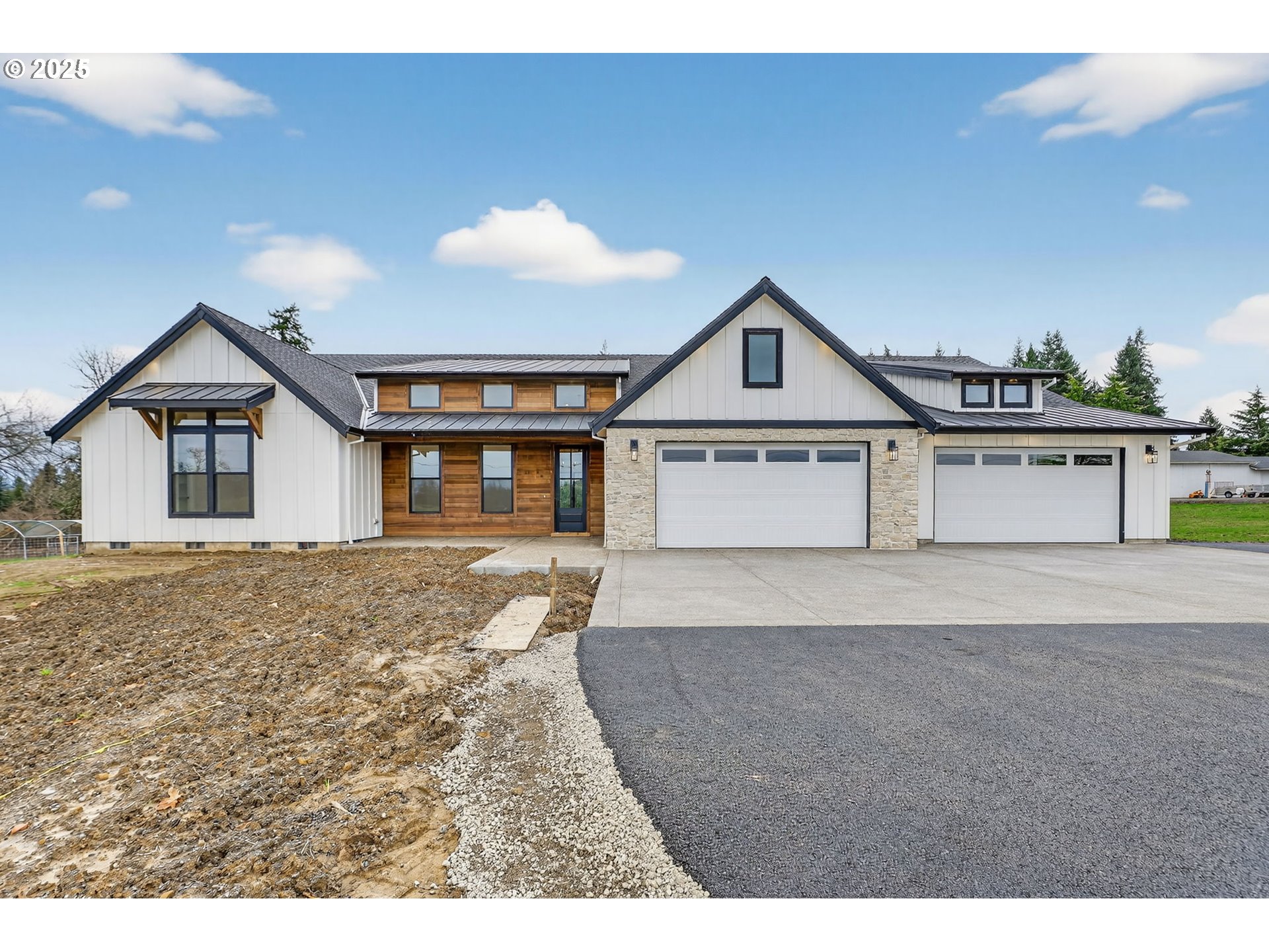23322 SE Bohna Park Rd, Damascus, OR 97089 - MLS 24092902 - Coldwell Banker