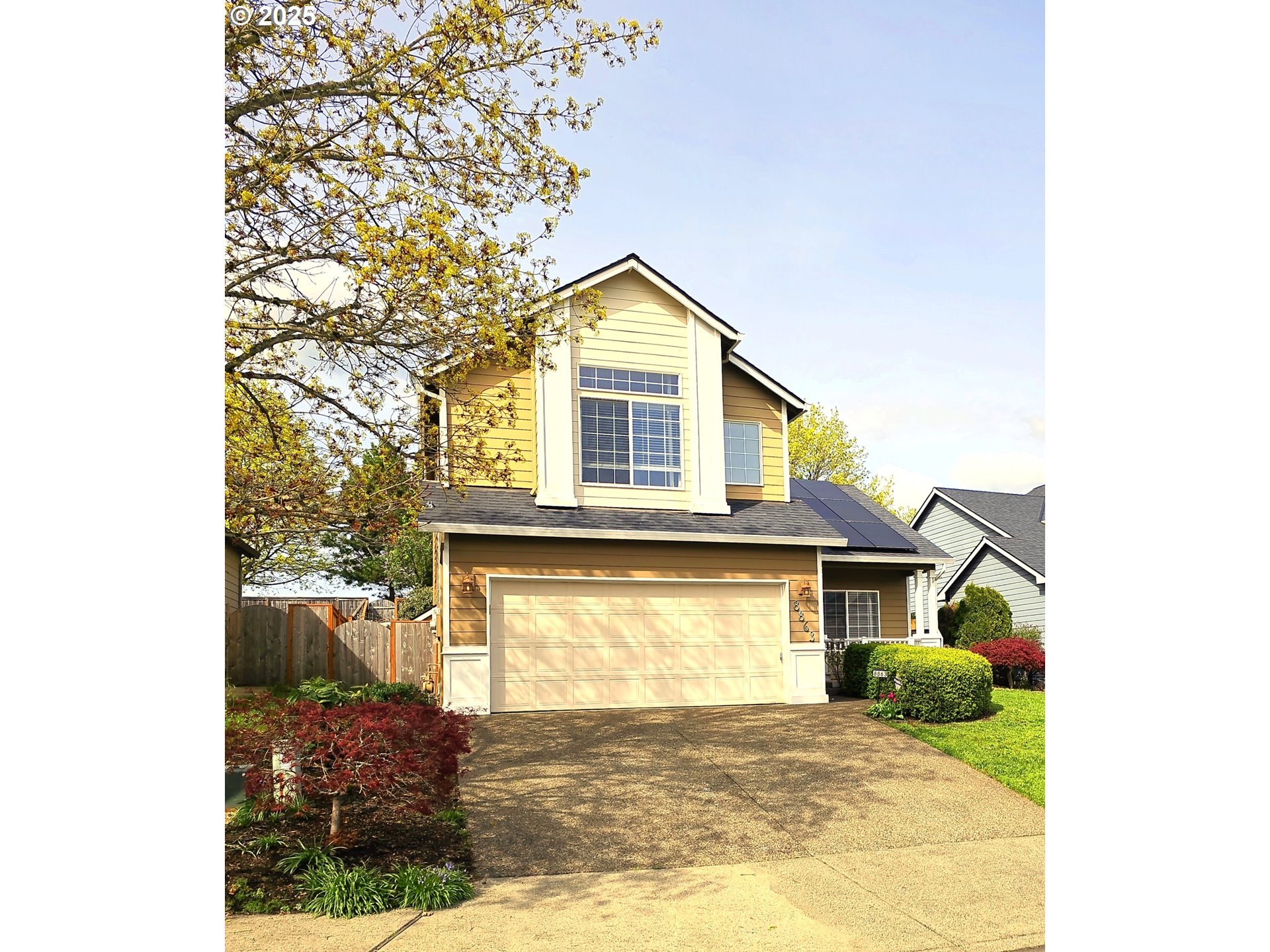 8863 SW Waverly Dr, Portland, OR 97224 - MLS 24157826 - Coldwell Banker