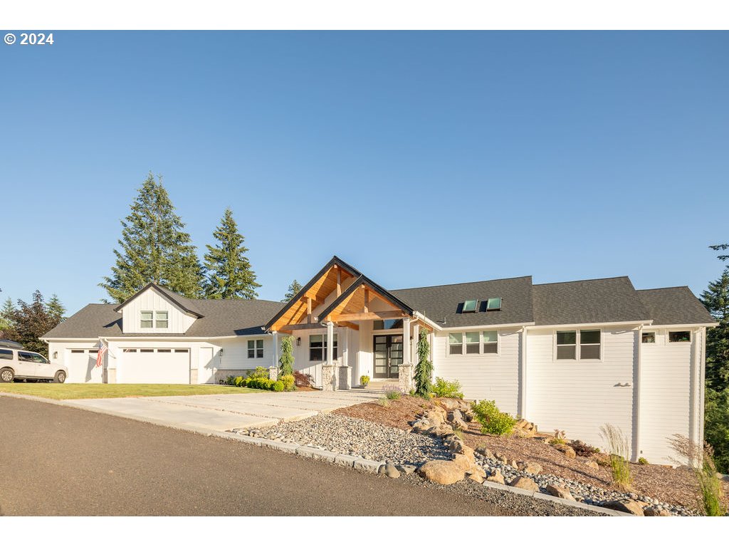 131 Thompson Dr, Washougal, WA 98671 - MLS 24202873 - Coldwell Banker