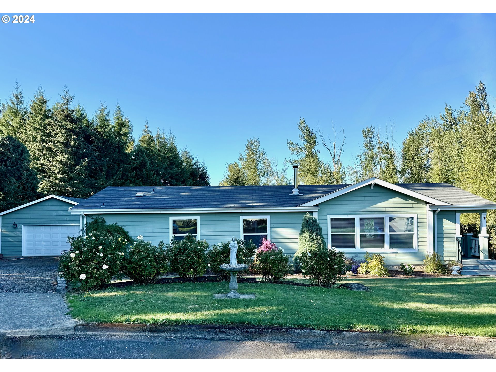 17955 SE Emi St, Damascus, OR 97089 - MLS 24345520 - Coldwell Banker