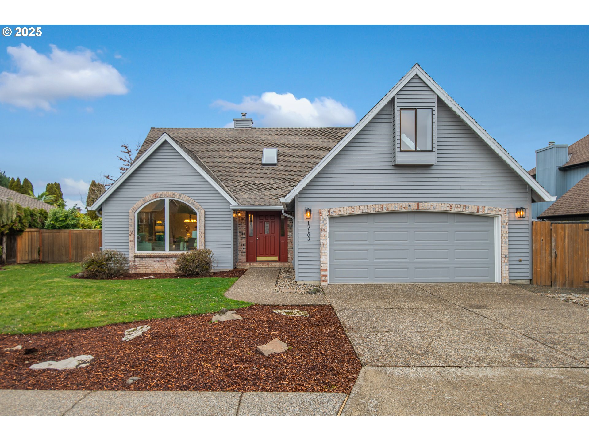 13103 SW Chimney Ridge St, Tigard, OR 97223 - MLS 710969787 - Coldwell ...