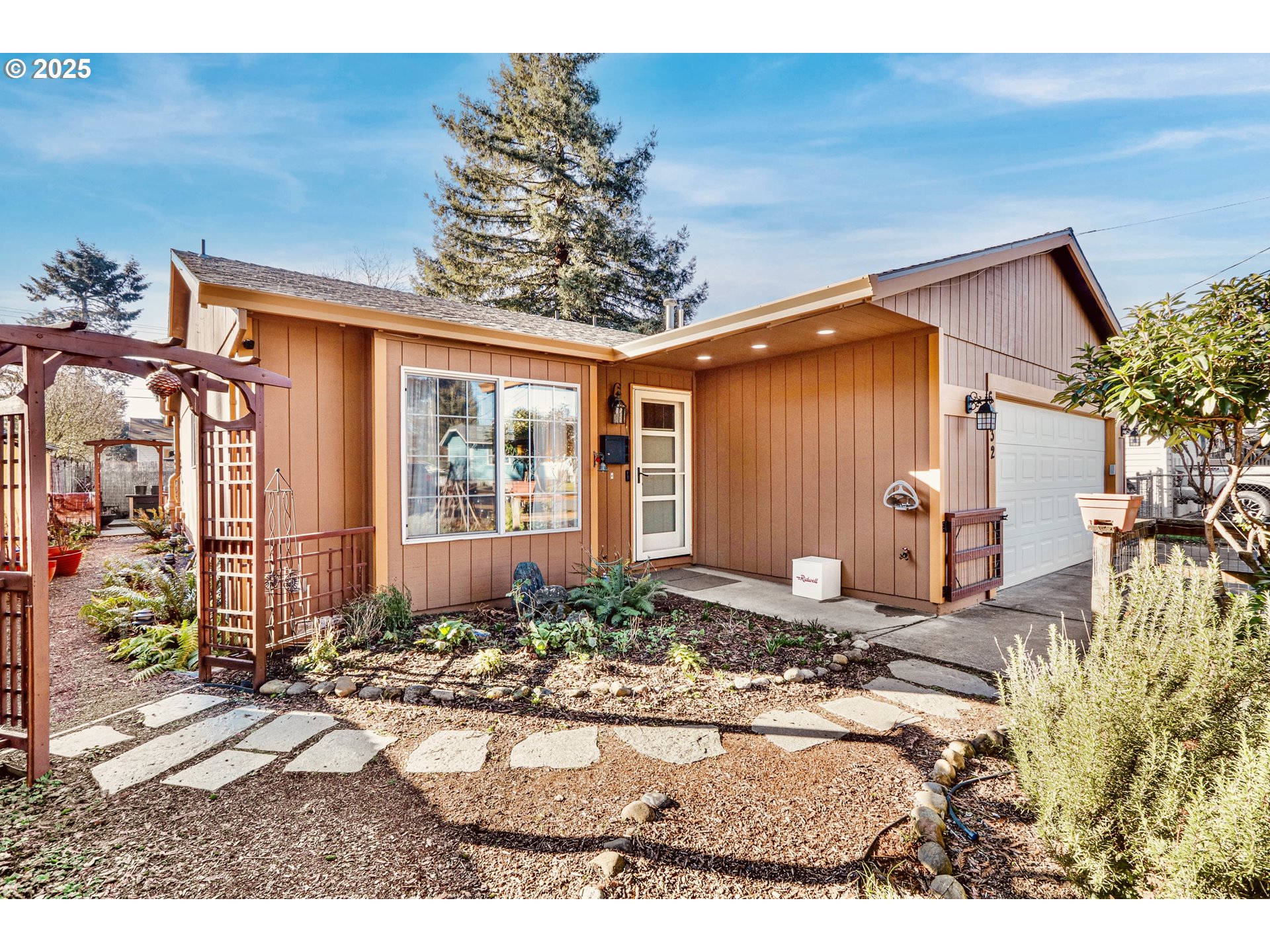 6832 N Sky St, Portland, OR 97203 - MLS 746574101 - Coldwell Banker