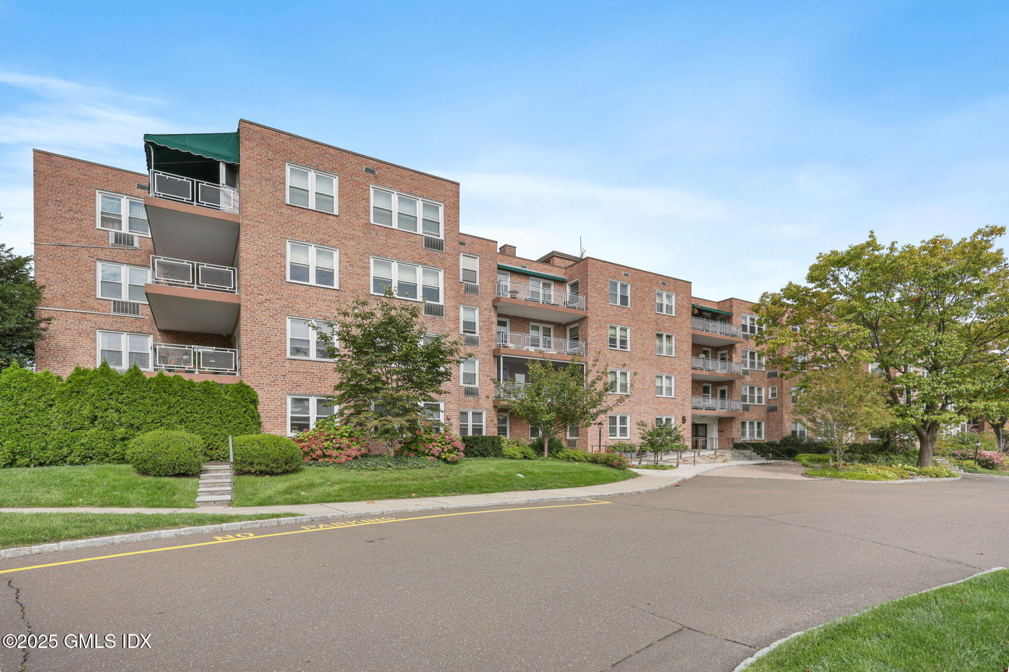 5 Putnam Hill #4H, Greenwich, CT 06830 - MLS 122029 - Coldwell Banker