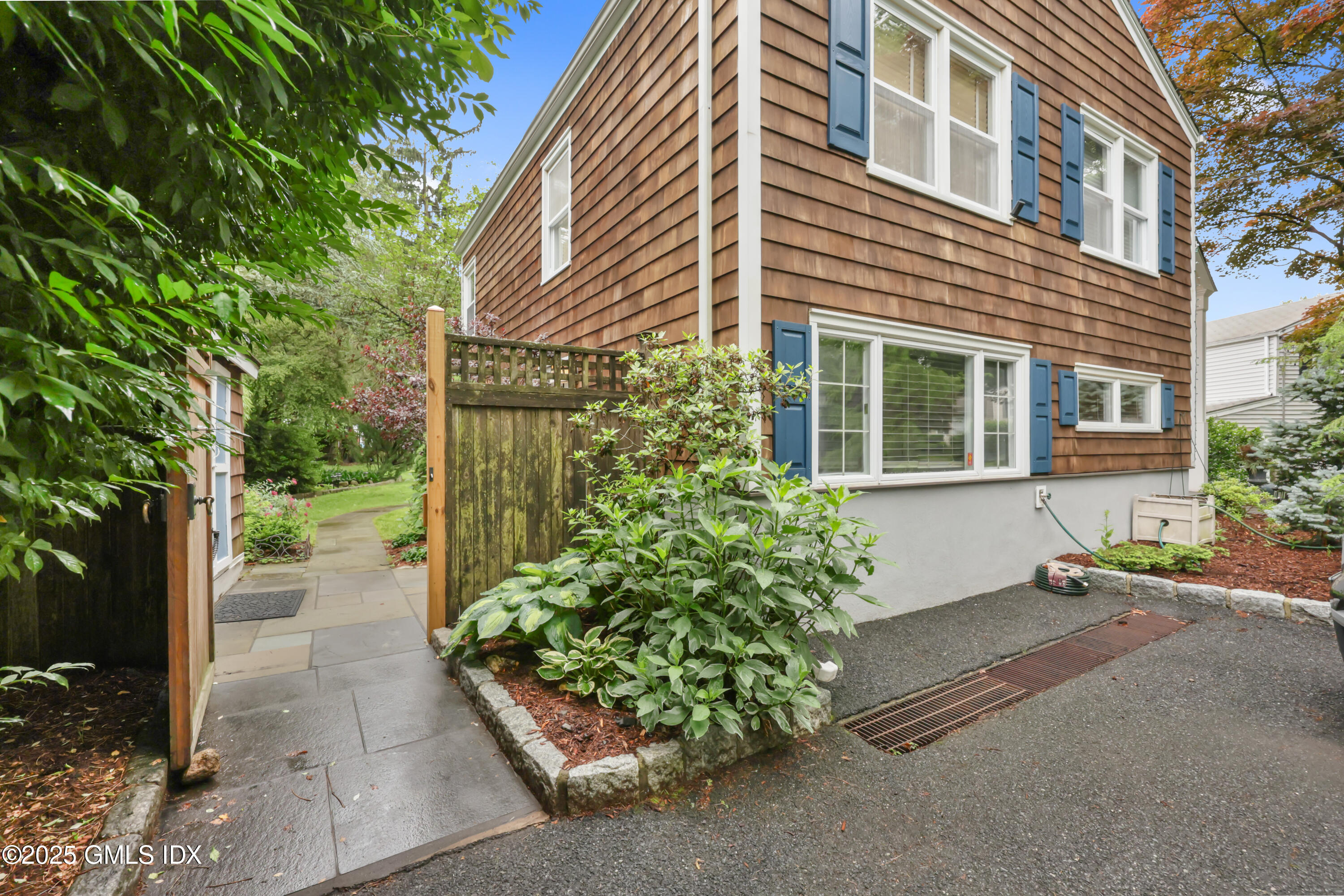 3 Janet Ct #2, Greenwich, CT 06878 - MLS 123074 - Coldwell Banker