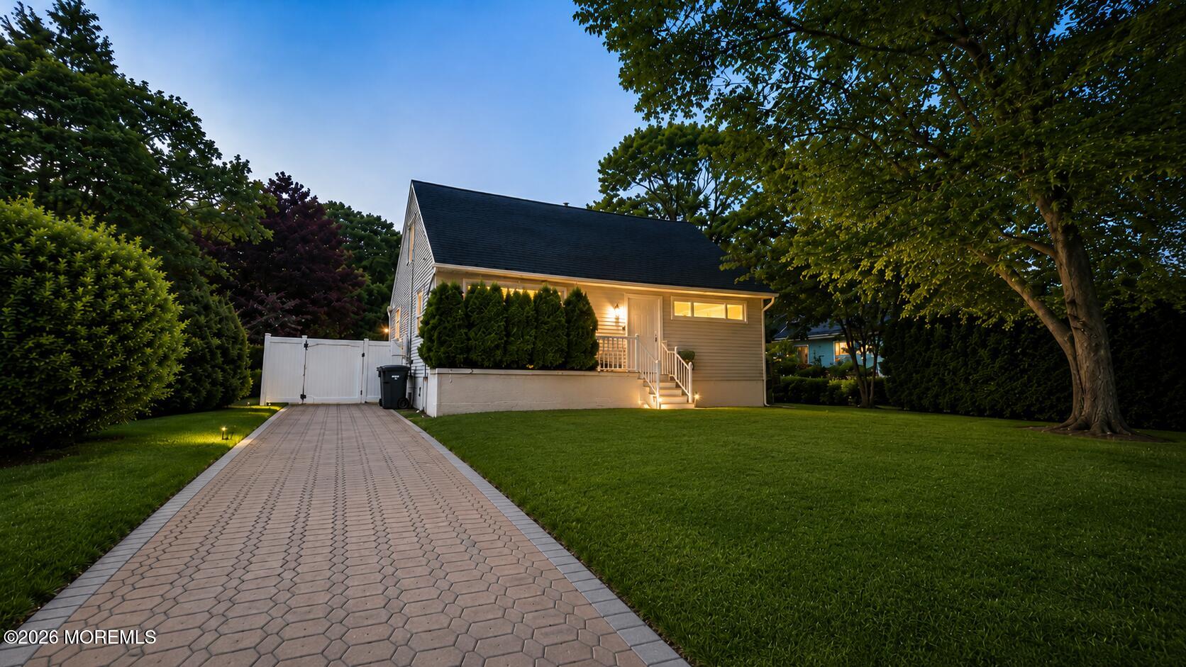 409 Wells Ave, Oakhurst, NJ 07755 - MLS 22618474 - Coldwell Banker