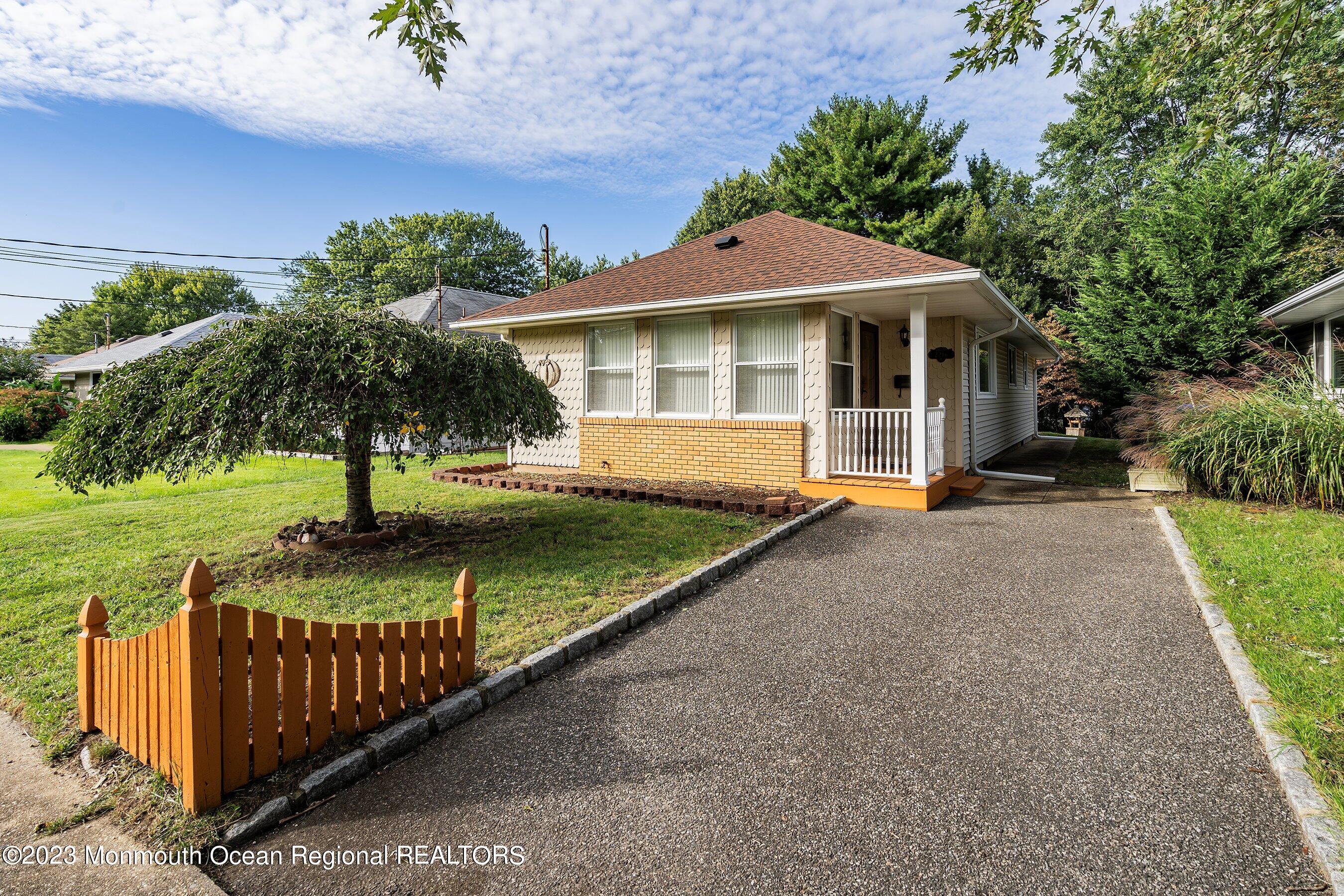 2216 Hovsons Blvd, Toms River Township, NJ 08753 - MLS 22327202 ... 2216 Hovsons Blvd, Toms River Township, NJ 08753 - MLS 22327202 ...