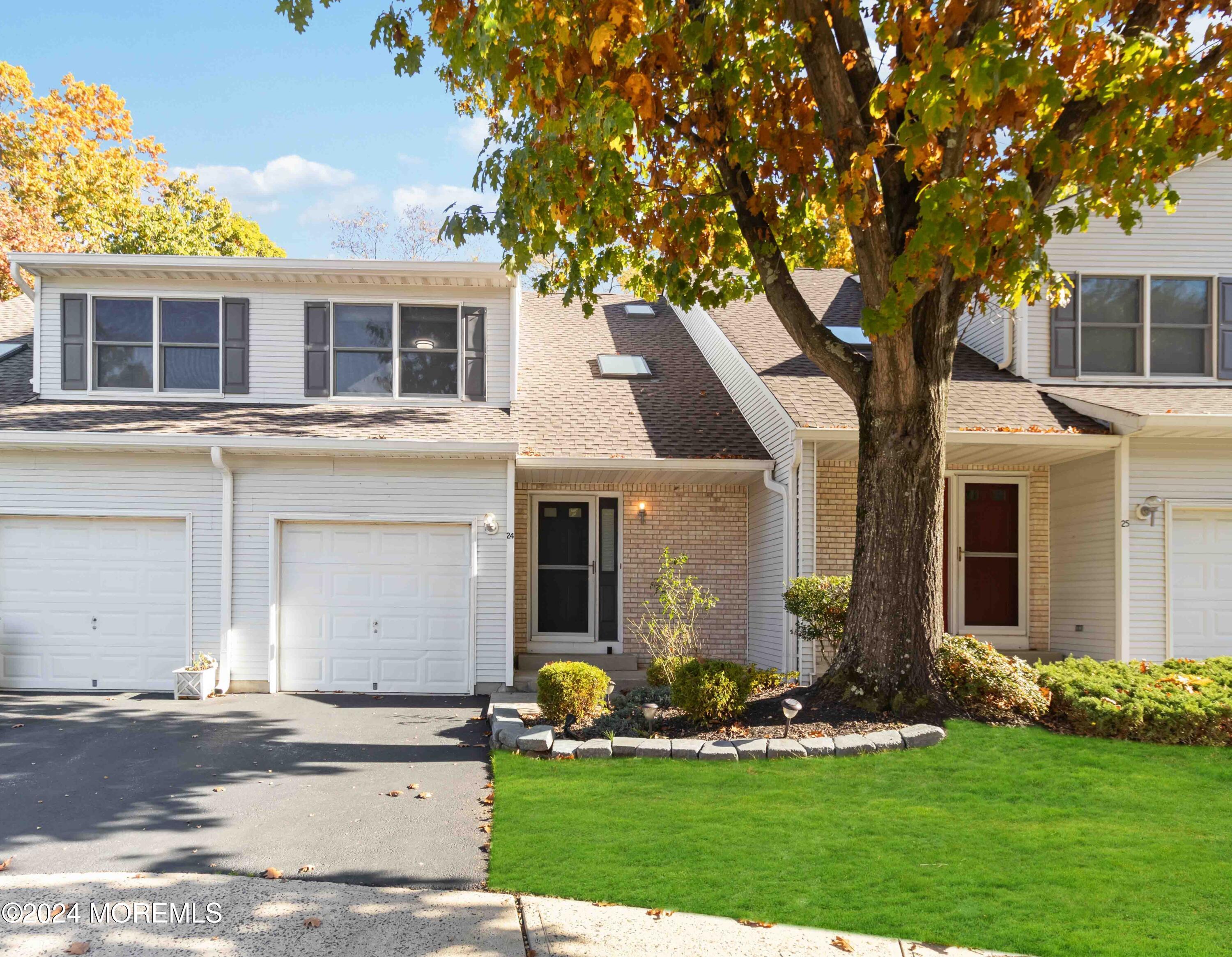 24 Maria Ct, Holmdel, NJ 07733 - MLS 22430685 - Coldwell Banker