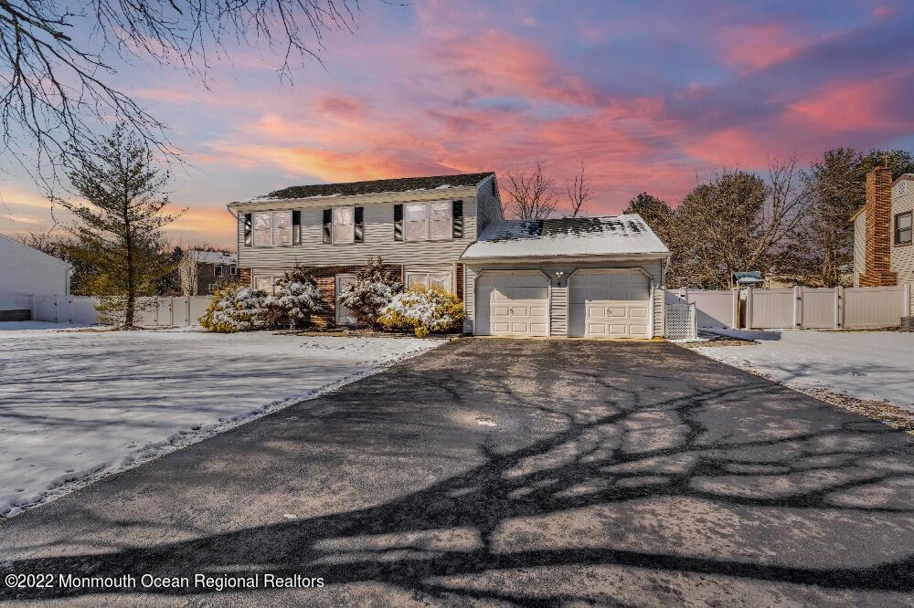 4 Reston Rd, Manalapan Township, NJ 07726 - MLS 22500072 - Coldwell Banker