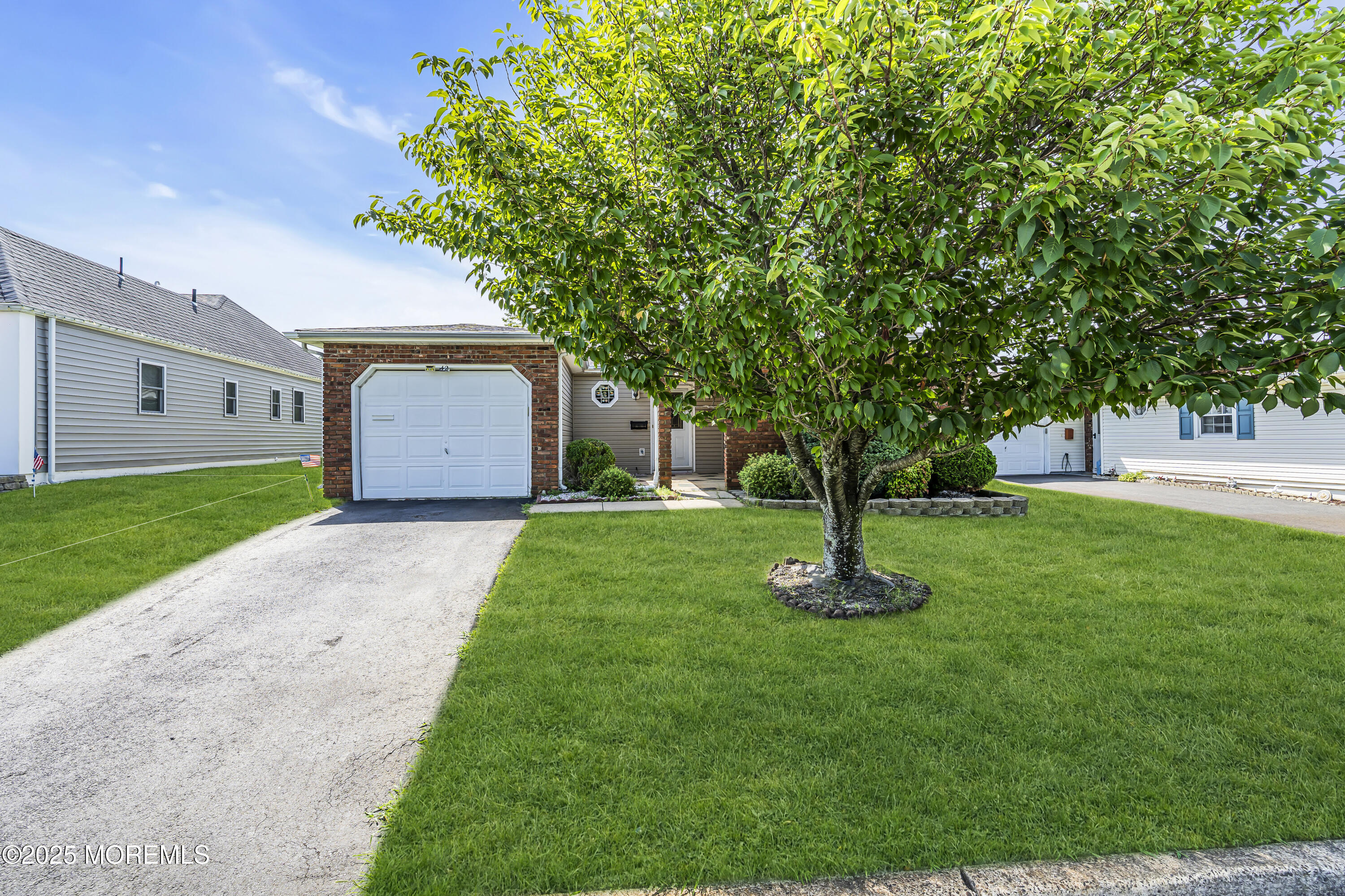 42 Sidney Ct, Brick, NJ 08724 - MLS 22522807 - Coldwell Banker