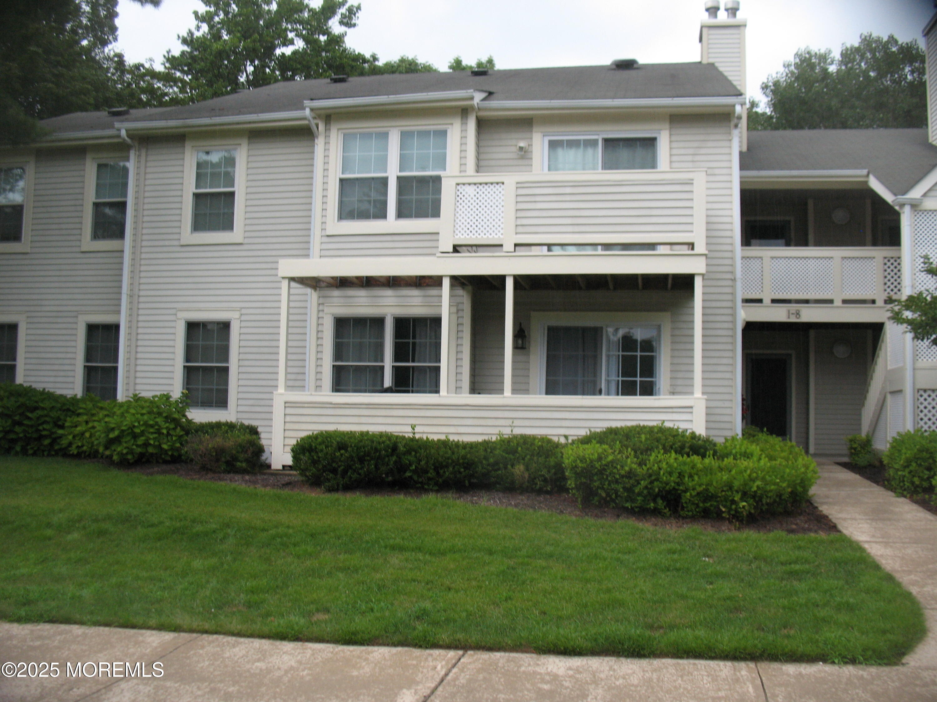 2 White Oak Ct, Howell Township, NJ 07731 - MLS 22523142 - Coldwell Banker