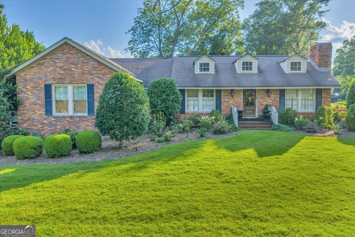 709 Evergreen St, Perry, GA 31069 - MLS 10550011 - Coldwell Banker