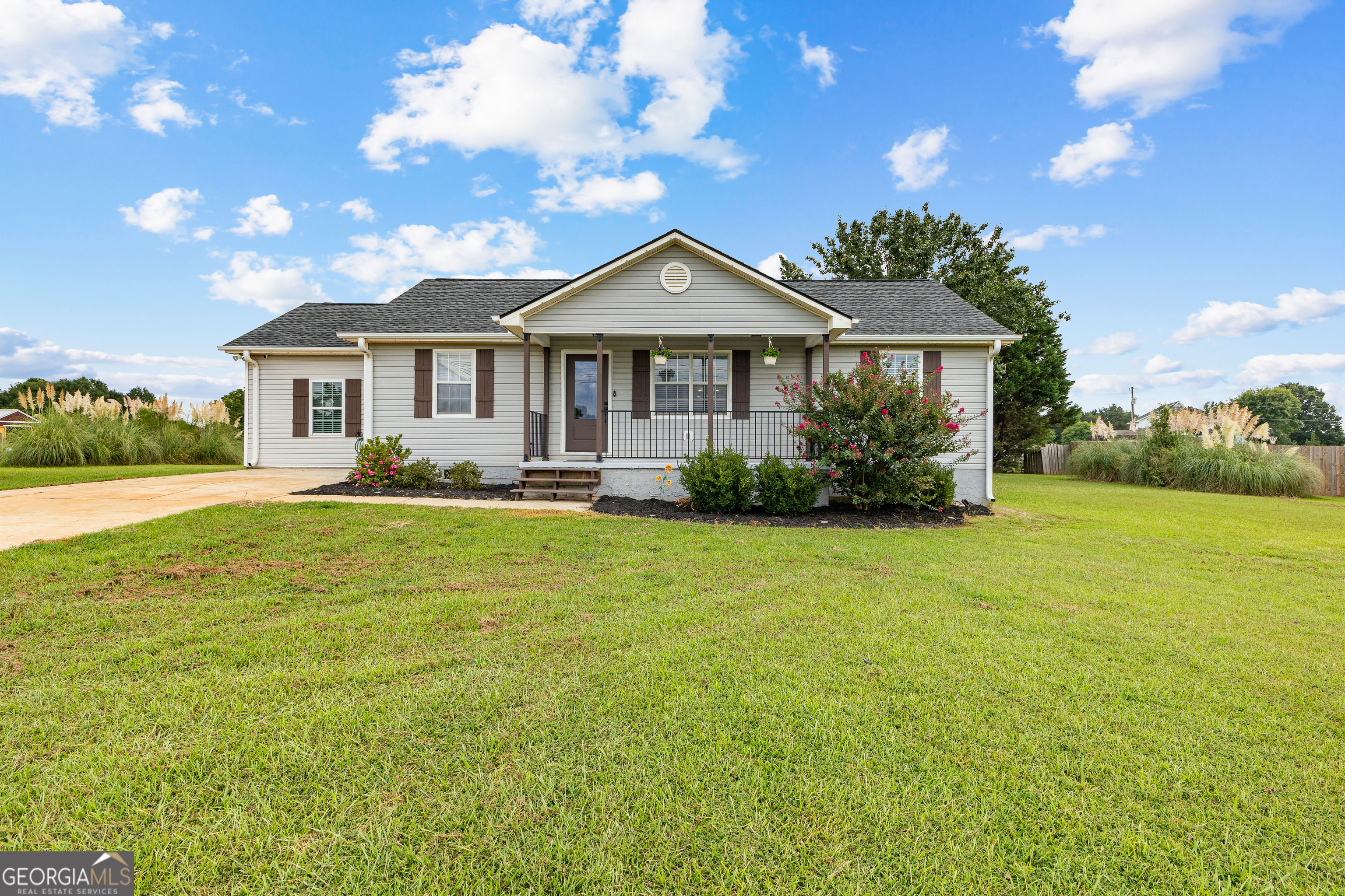 431 Rawls Rd, Williamson, GA 30292 - MLS 10603784 - Coldwell Banker