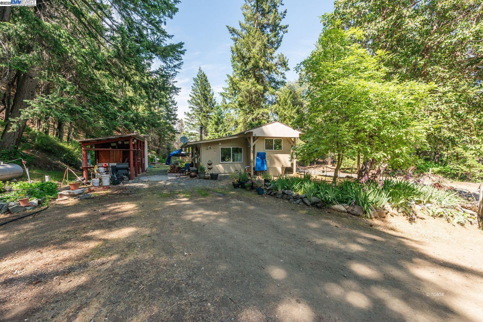 2940 Dutch Creek Rd, Junction City, CA 96048 - MLS 41118485 - Coldwell ...