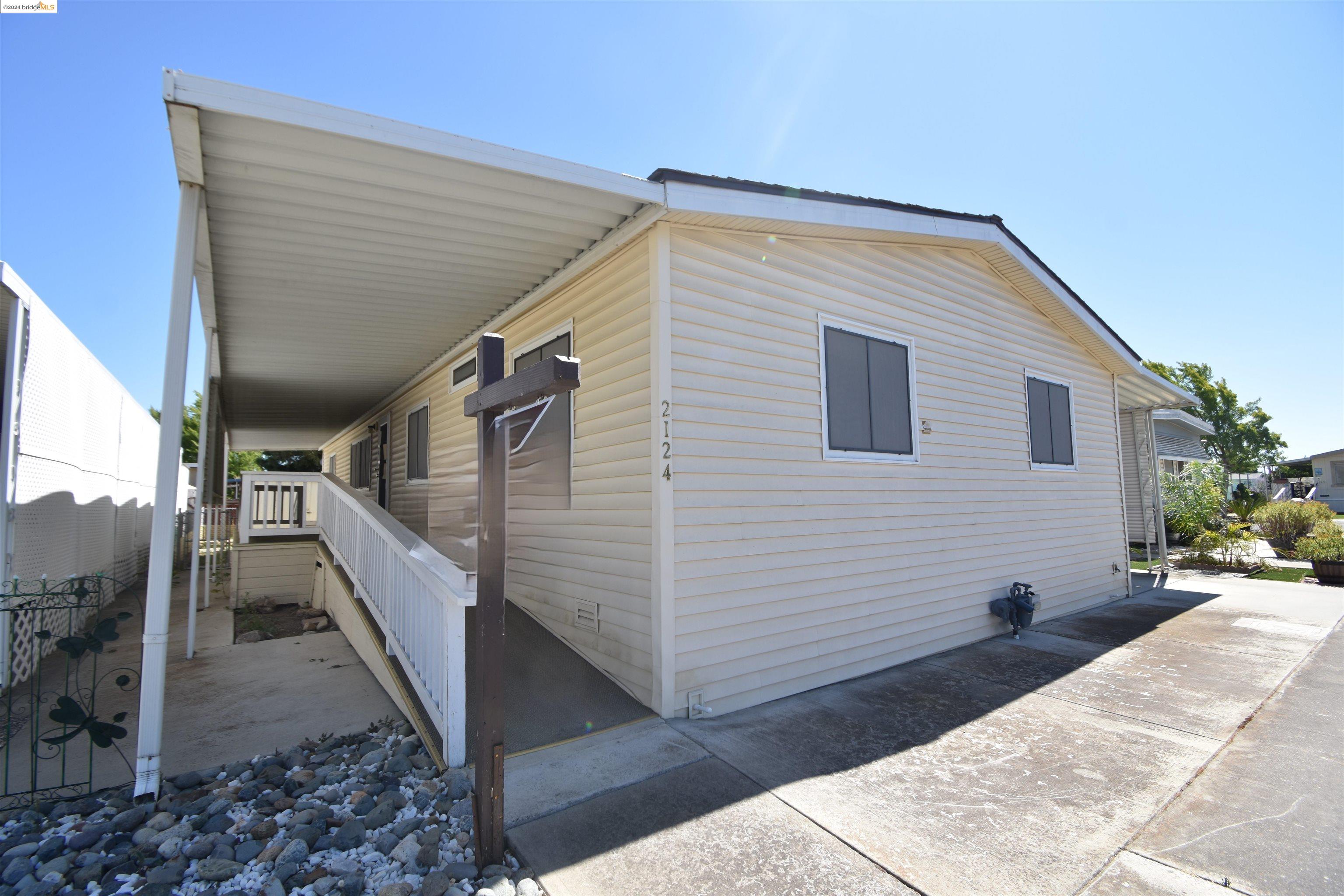 2124 Key W Ln, Modesto, CA 95350 - MLS 41065208 - Coldwell Banker