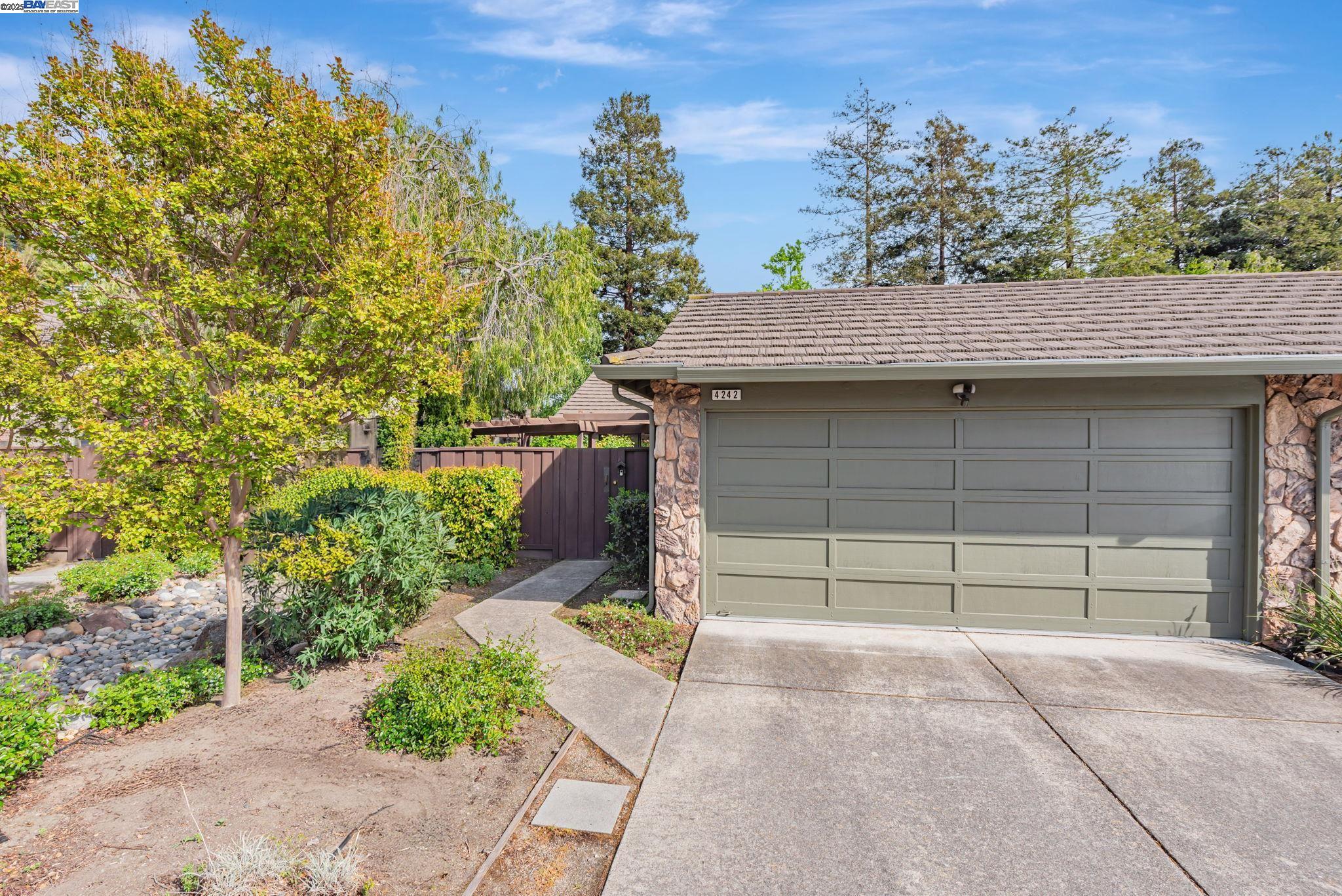 4242 Tanager Terrace, Fremont, CA 94555 - MLS 41093611 - Coldwell Banker
