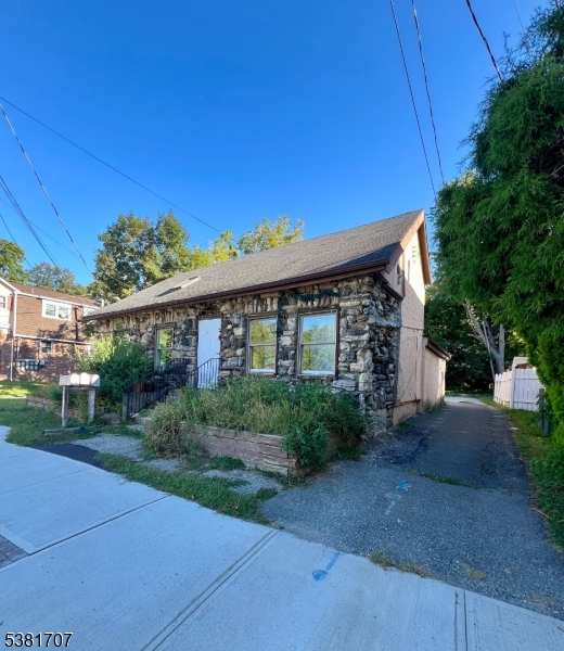 283 Spring St, Newton, NJ 07860 - MLS 3984015 - Coldwell Banker