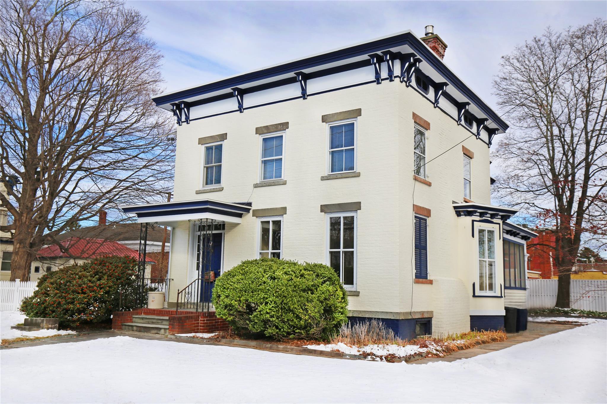 11 W Bridge St, Saugerties, NY 12477 - MLS 804412 - Coldwell Banker