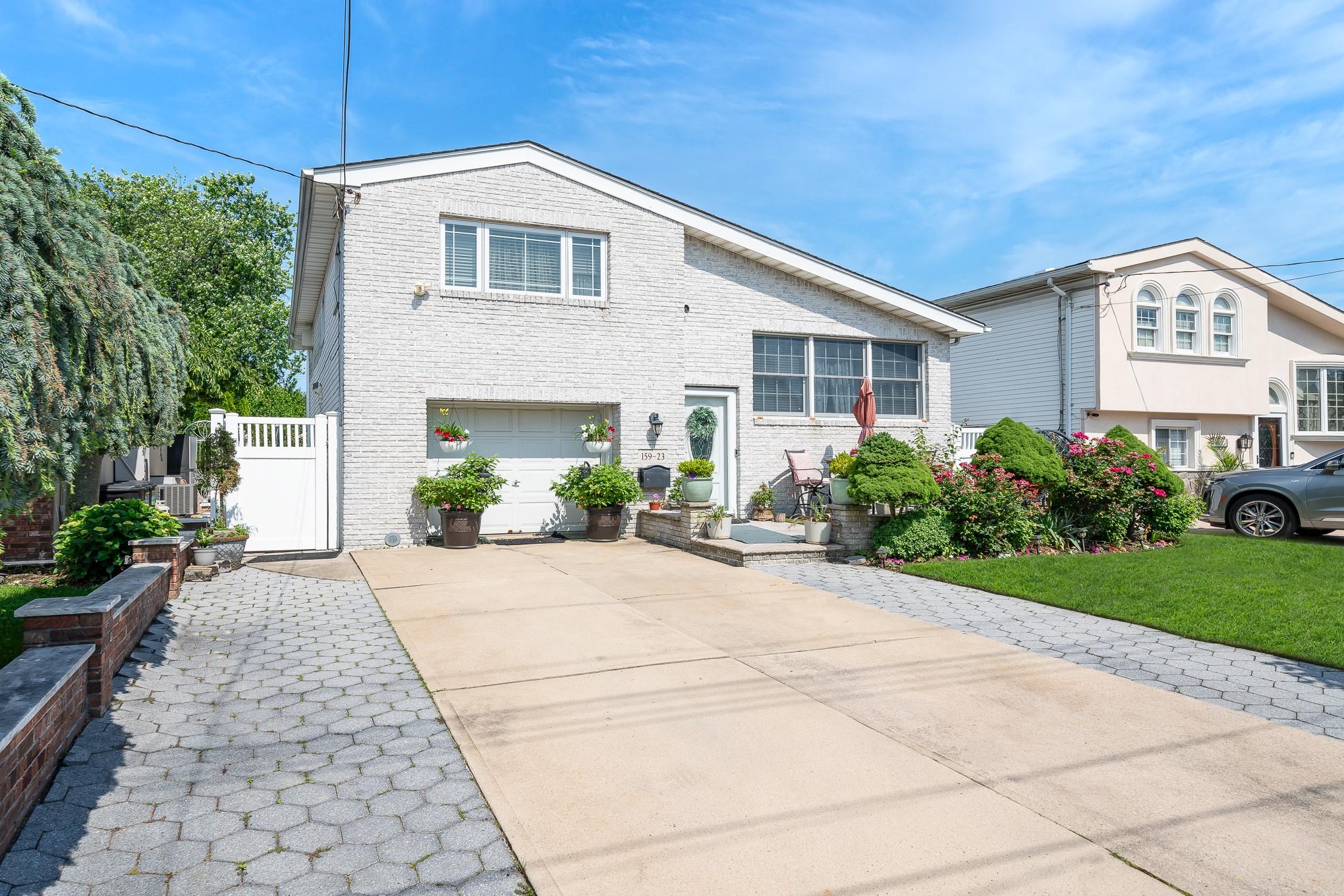 159-23 90th St, Howard Beach, NY 11414 - MLS 877568 - Coldwell Banker