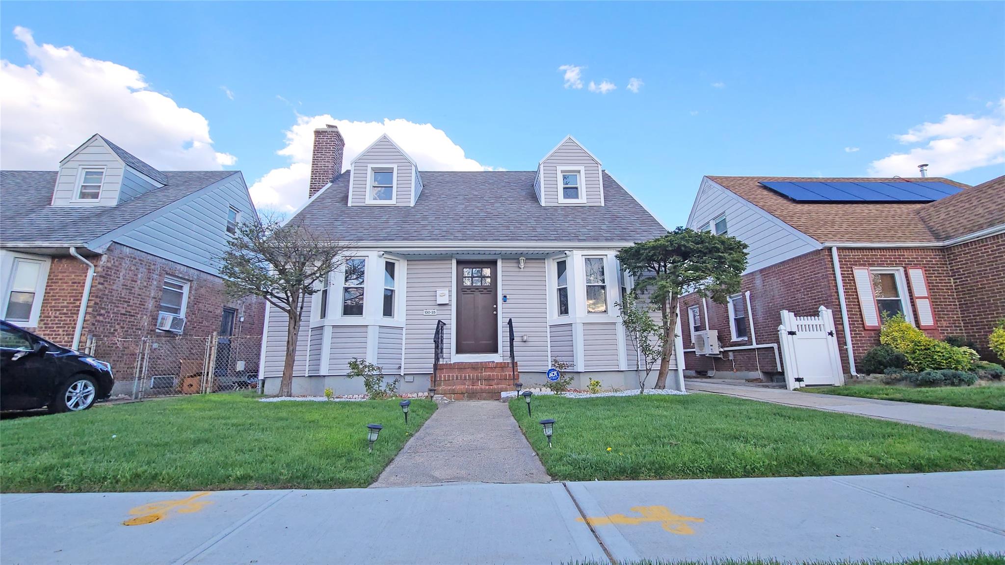 130-25 217th St, Springfield Gardens, NY 11413 - MLS 885504 - Coldwell ...