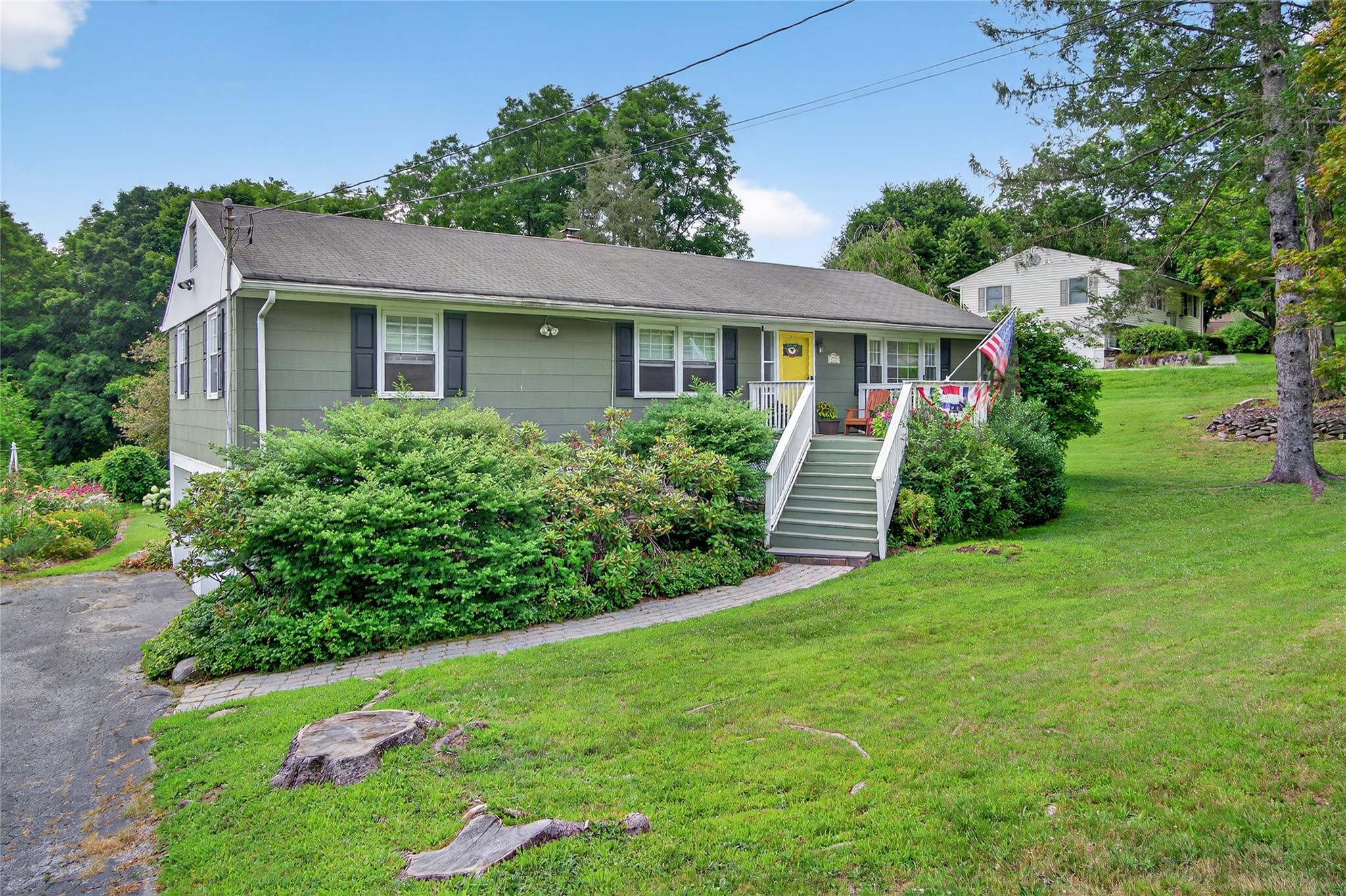 77 Anna St, Carmel, NY 10512 - MLS 891141 - Coldwell Banker