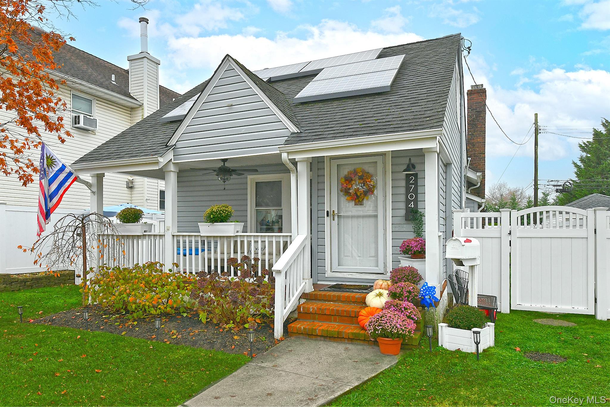 2704 Beach Dr, Merrick, NY 11566 - MLS 940464 - Coldwell Banker