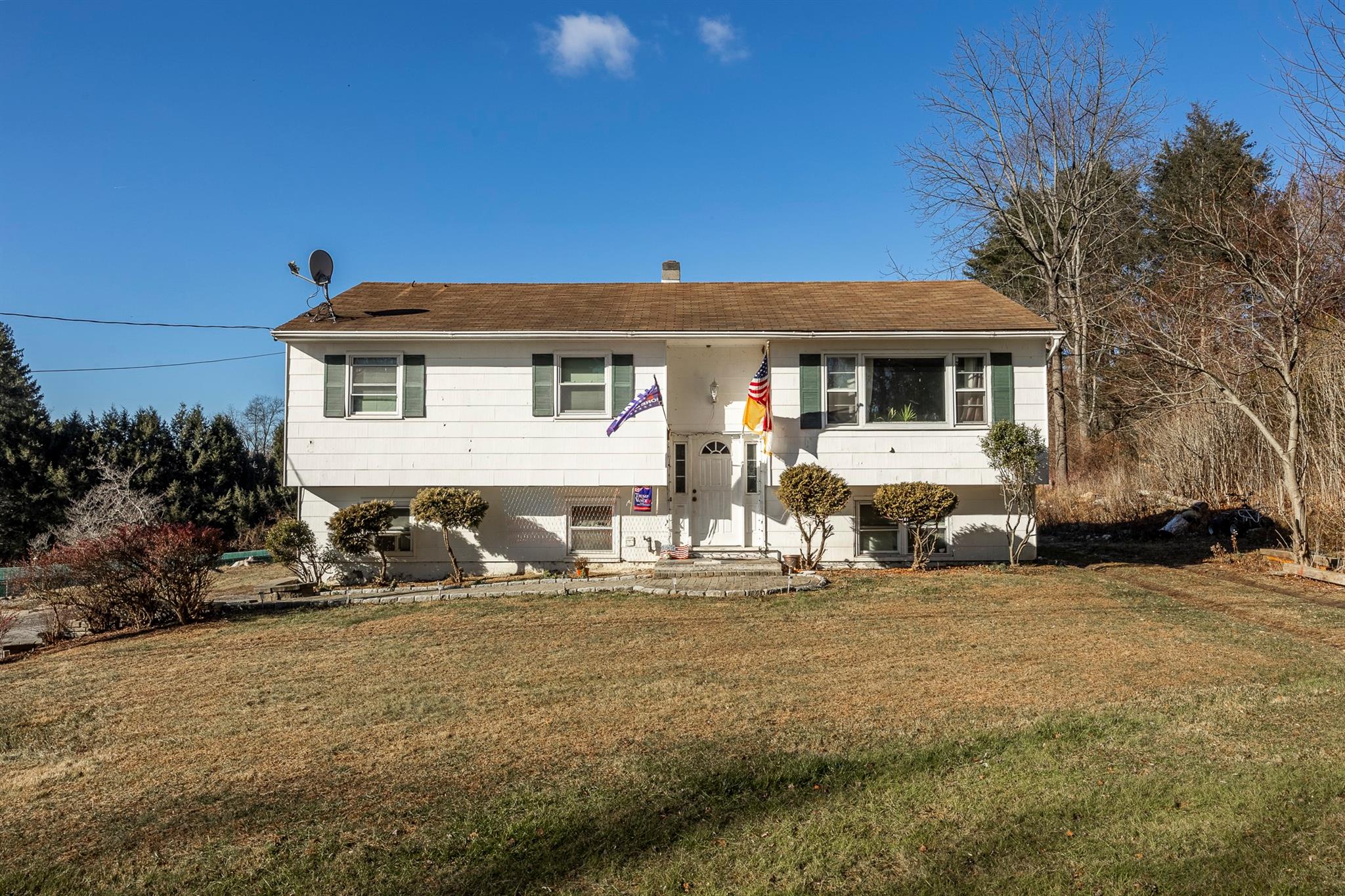 23 Robin Dr, Kent Lakes, NY 10512 - MLS 802029 - Coldwell Banker