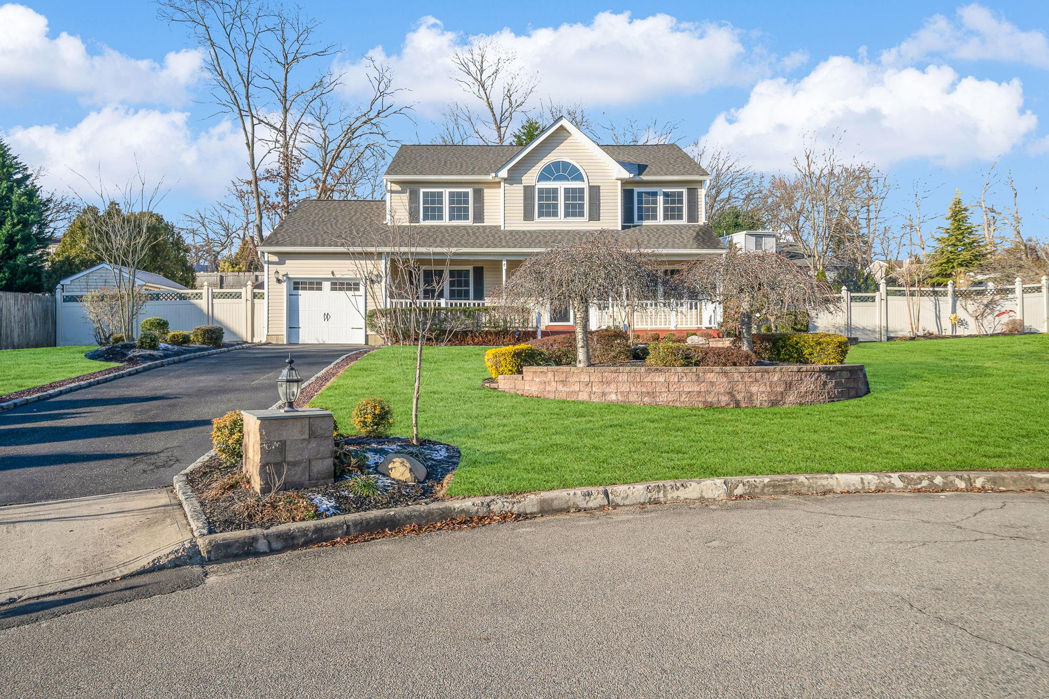 24 Model Ct, Rocky Point, NY 11778 - MLS 808499 - Coldwell Banker