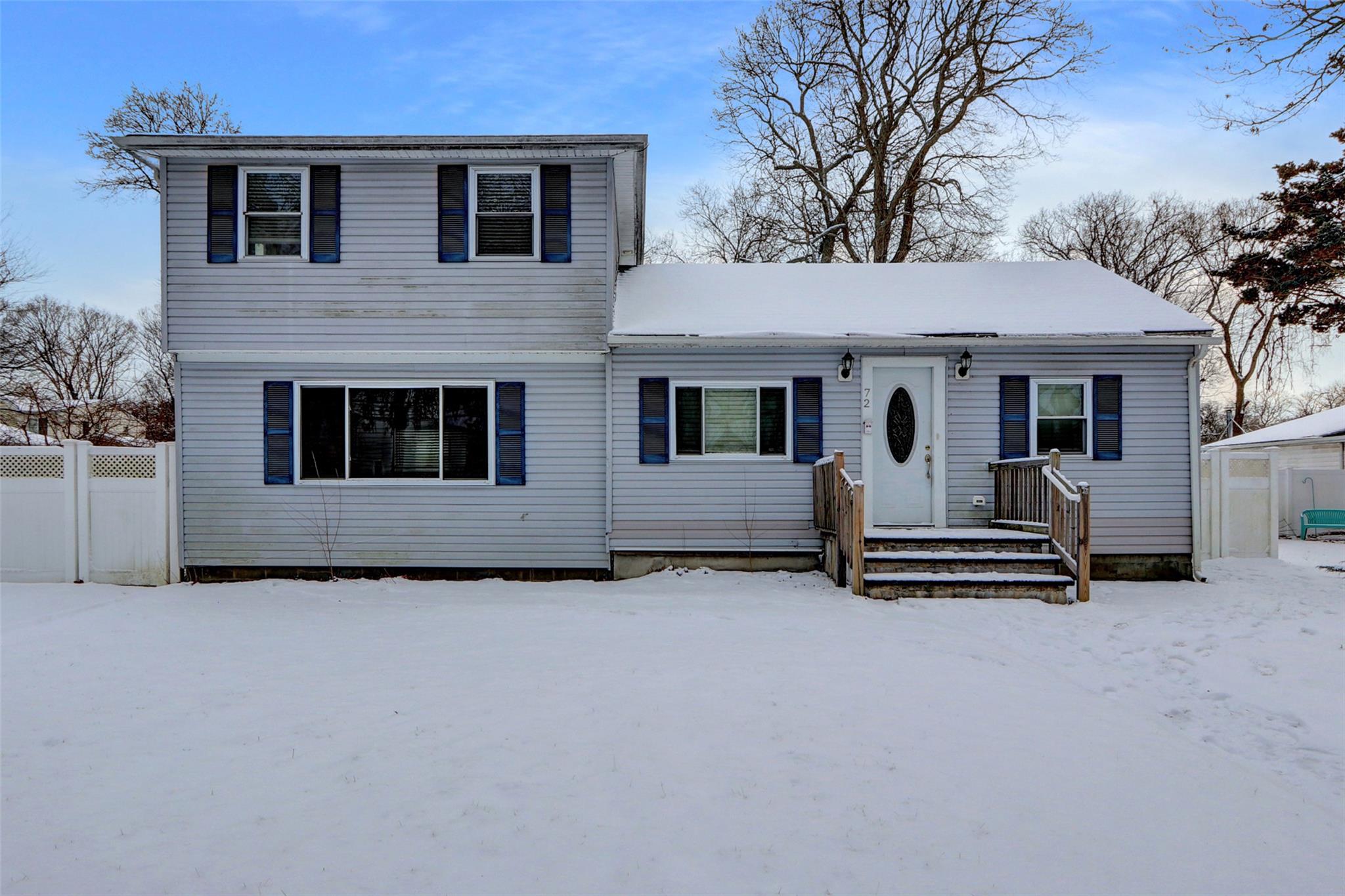 72 Oakmont Ave, Selden, NY 11784 - MLS 815533 - Coldwell Banker