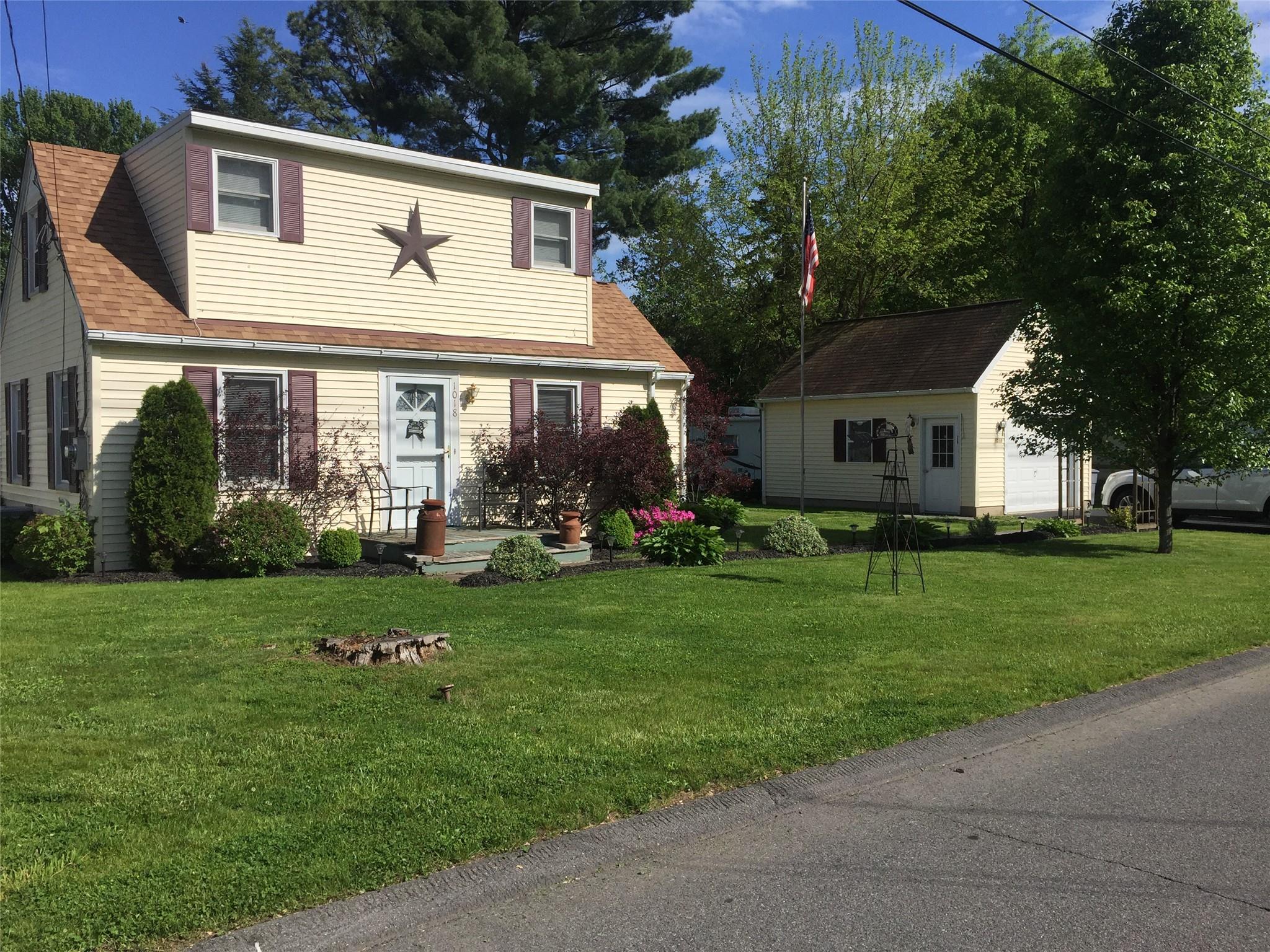 1018 Decker St, Kingston, NY 12401 - MLS 816740 - Coldwell Banker