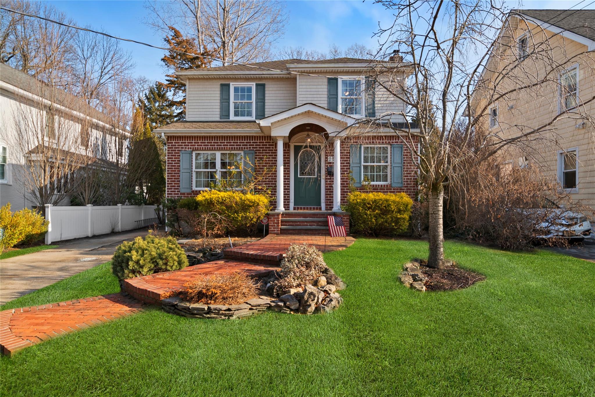 259 Morris Ave, Rockville Centre, NY 11570 - MLS 821394 - Coldwell Banker