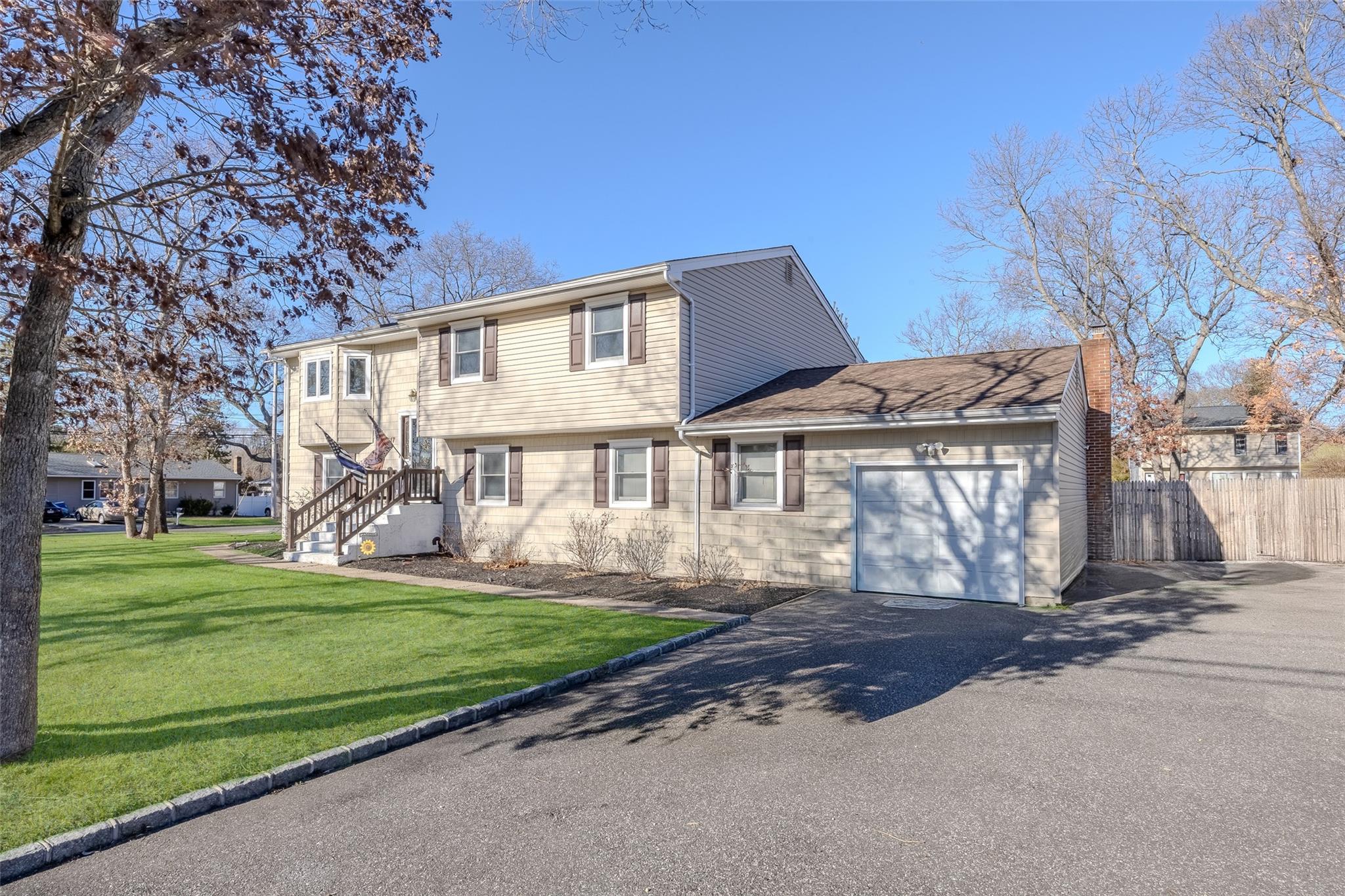 617 Hawkins Rd, Selden, NY 11784 - MLS 825177 - Coldwell Banker