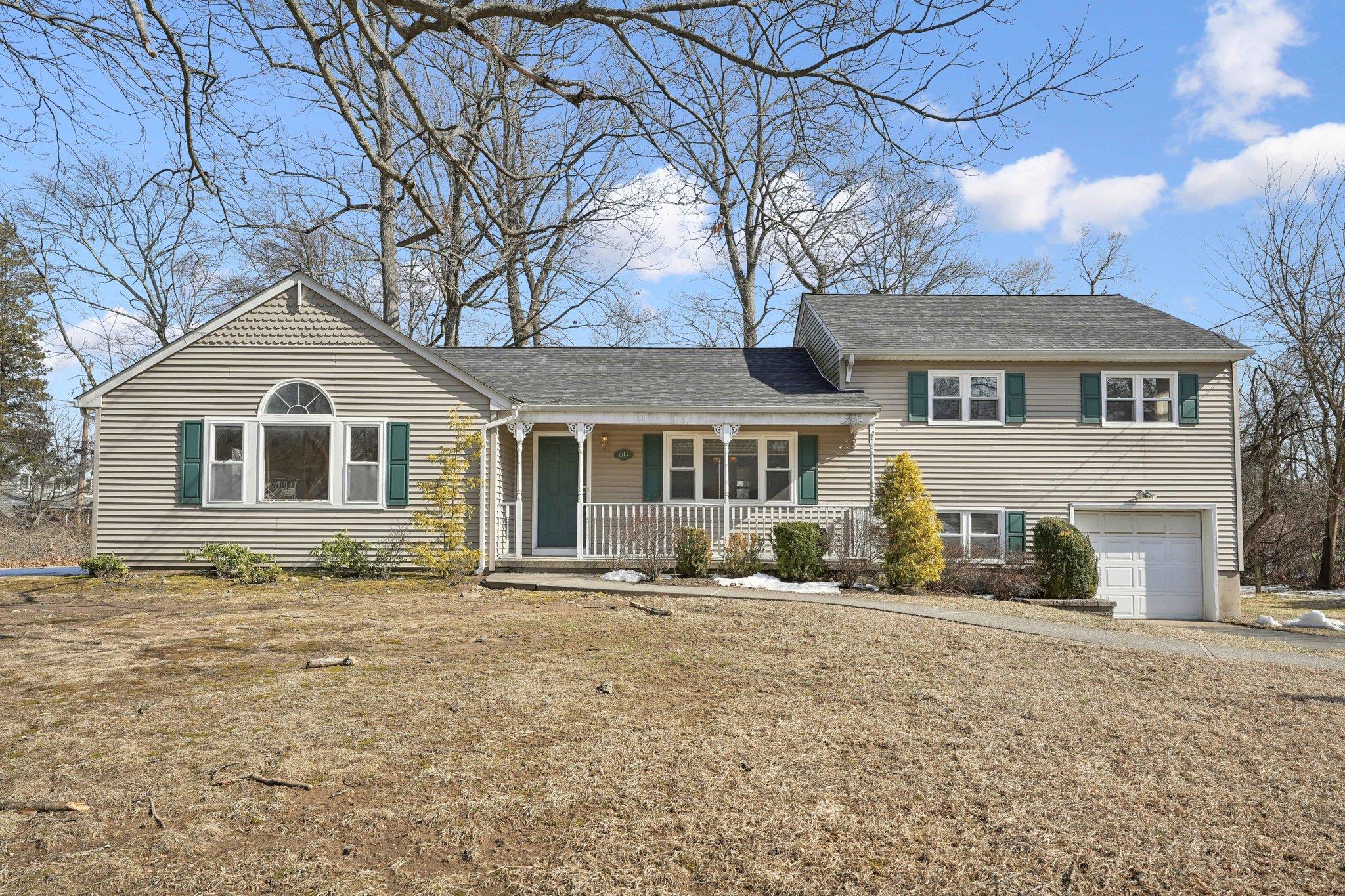 68 Rowan Rd, Pearl River, NY 10965 - MLS 826305 - Coldwell Banker