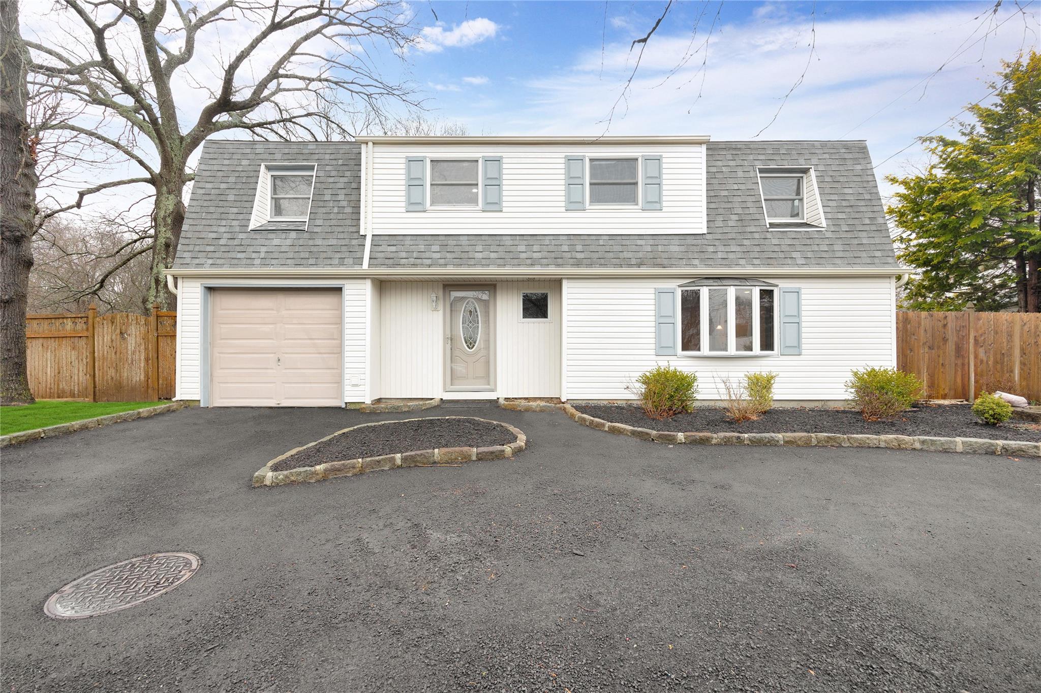 62 King Ave, Selden, NY 11784 - MLS 838811 - Coldwell Banker