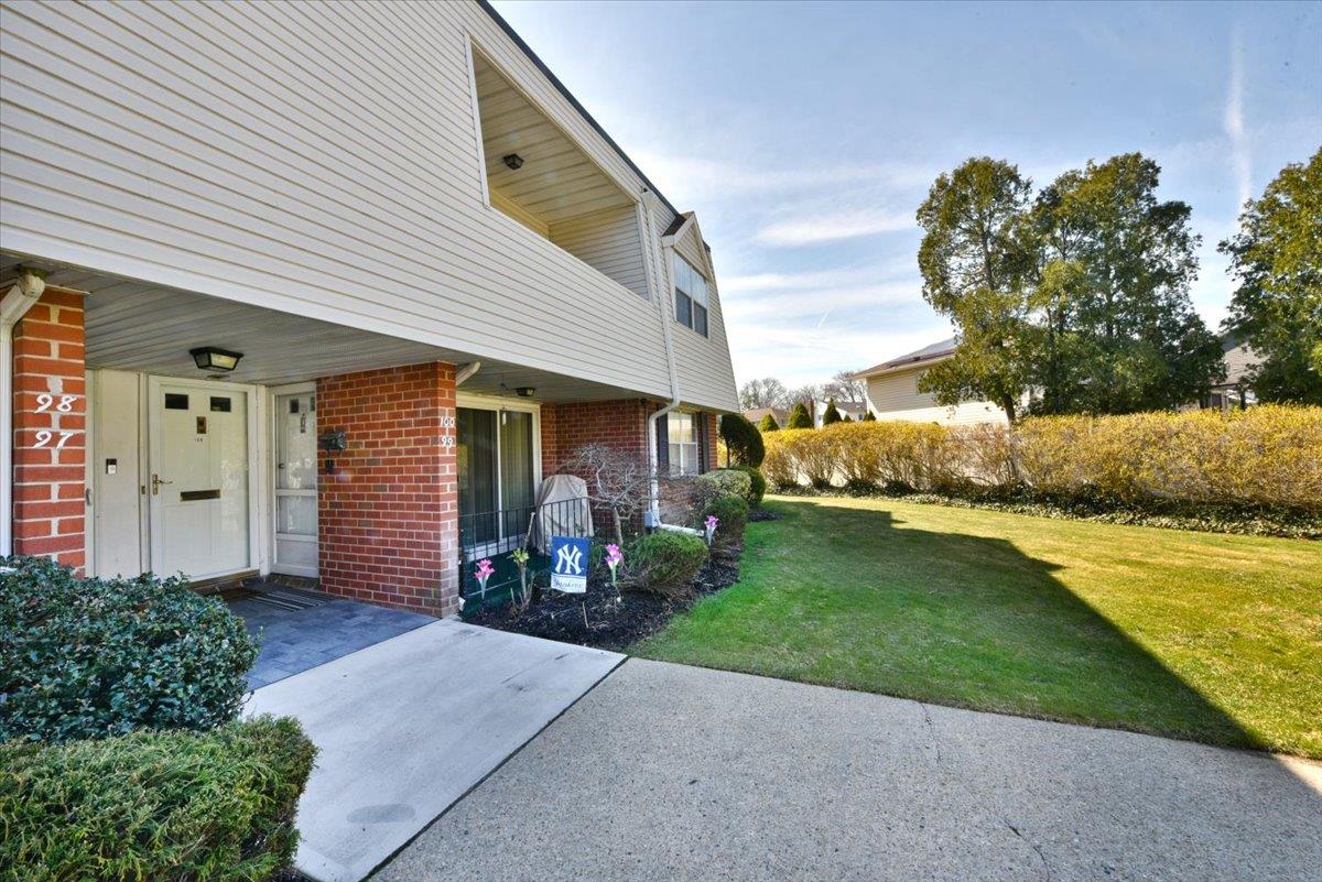 100 Palo Alto Dr, Plainview, NY 11803 - MLS 841443 - Coldwell Banker