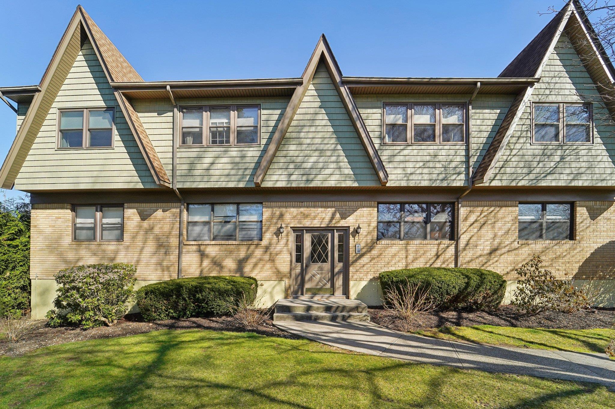 38 Milford Ln #B, Suffern, NY 10901 - MLS 841729 - Coldwell Banker