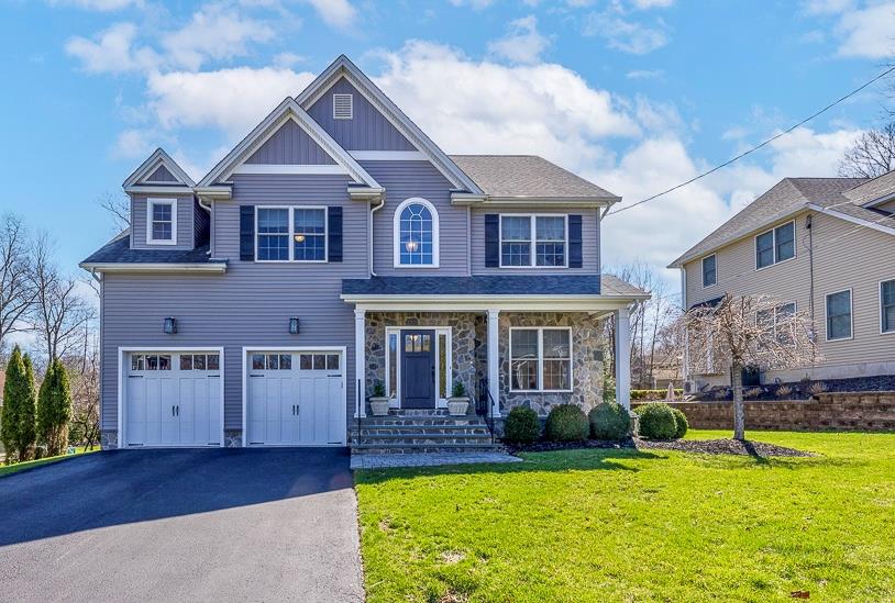 104 S Reld Dr, Pearl River, NY 10965 - MLS 842605 - Coldwell Banker