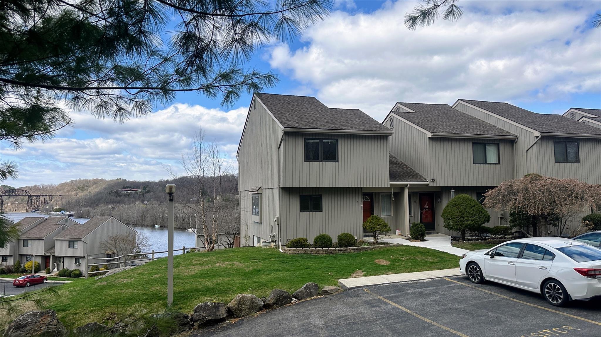 61 Rondout Harbor, Port Ewen, NY 12466 - MLS 845094 - Coldwell Banker